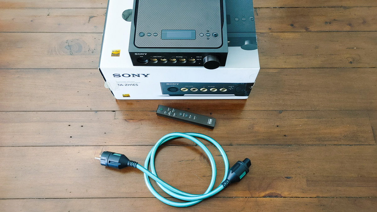 Sold: Sony TA-ZH1ES (220V-240V) *MINT* | Headphone Reviews and ...