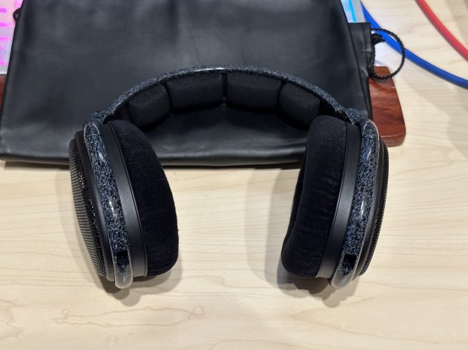 Sold: Sennheiser HD600 w/ balanced cable | Headphone Reviews and ...