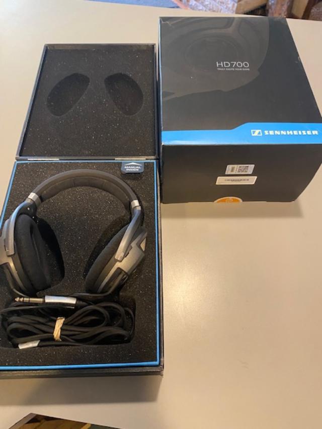 Sold: Sennheiser HD700 like new | Headphone Reviews and Discussion ...