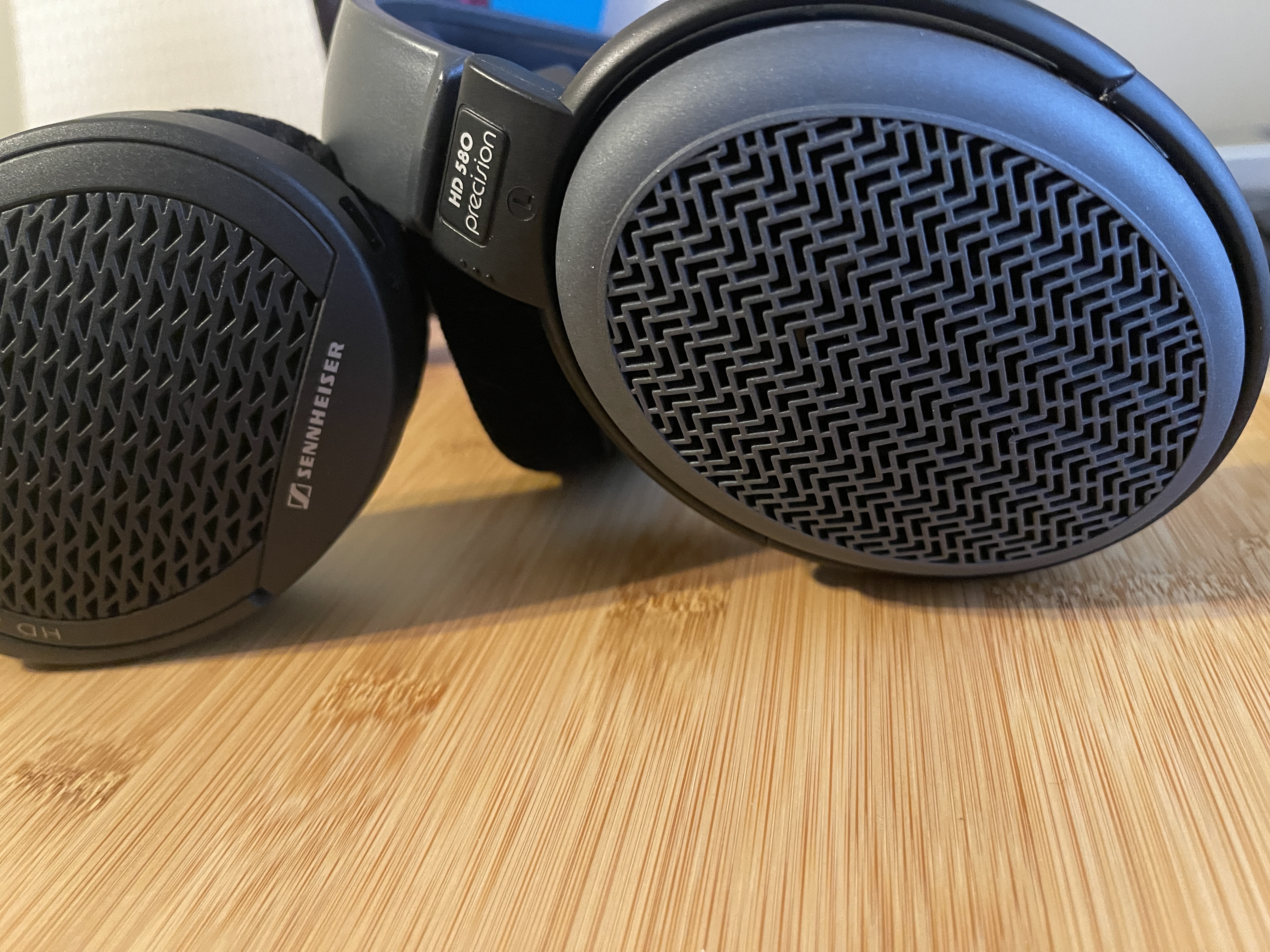 Closed: HD580, HD545, HD535 (Price is for all 3) | Headphone Reviews ...