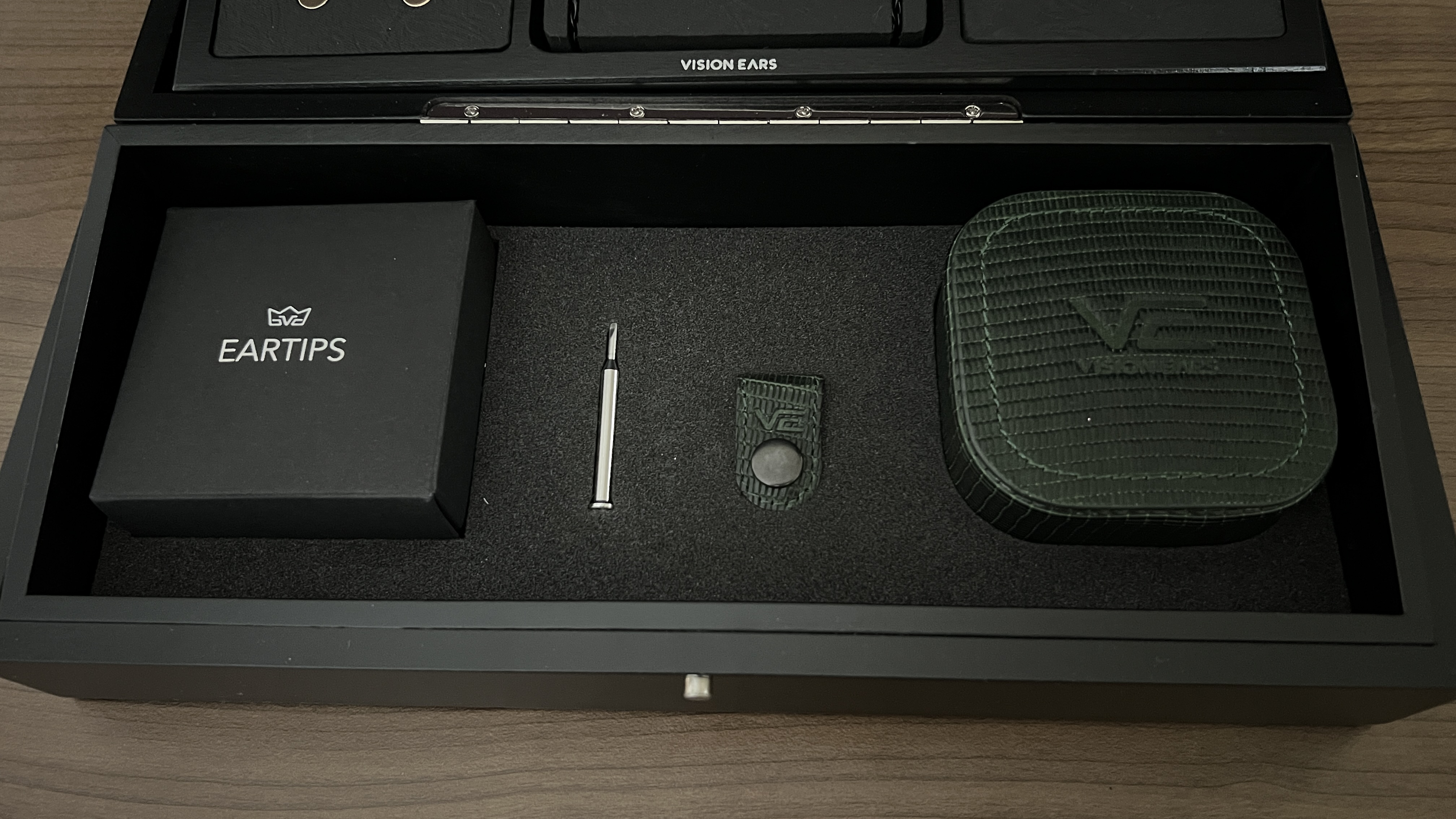 Sold: Vision Ears Erlkonig Limited Black Edition + 5 faceplates ...
