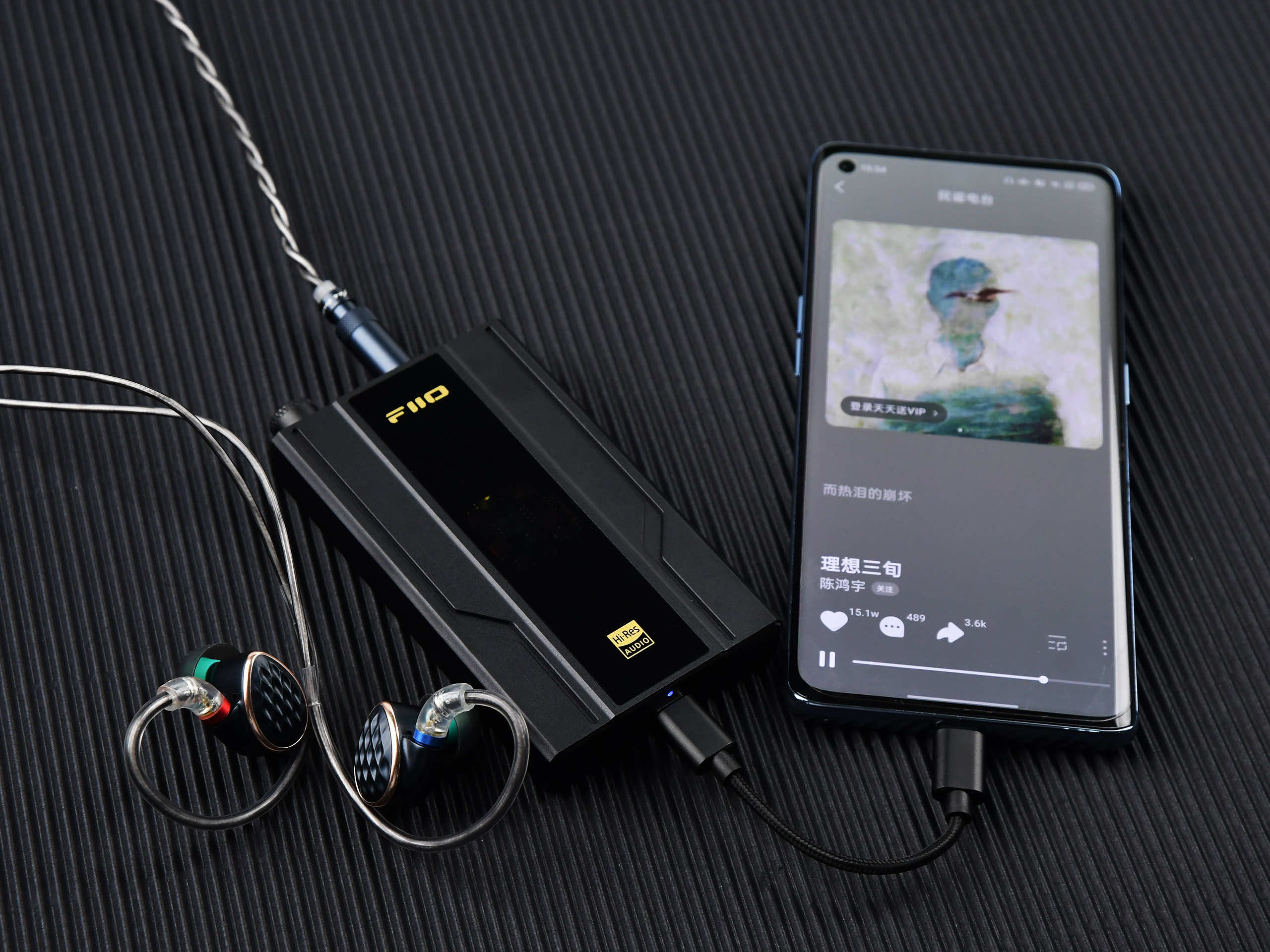 [FiiO Q11] Headphone Amplifier/DAC DSD256 384kHz/32bit with 3.5/4.4mm ...