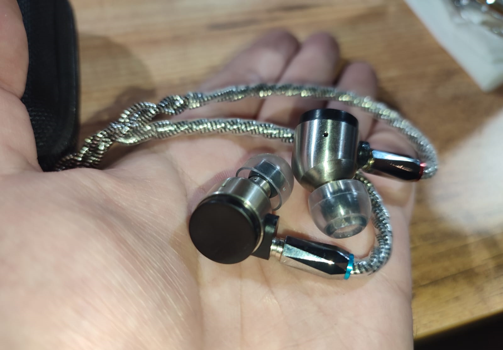 Pictures of Your Portable Rig (part XVI) | Page 2168 | Headphone ...