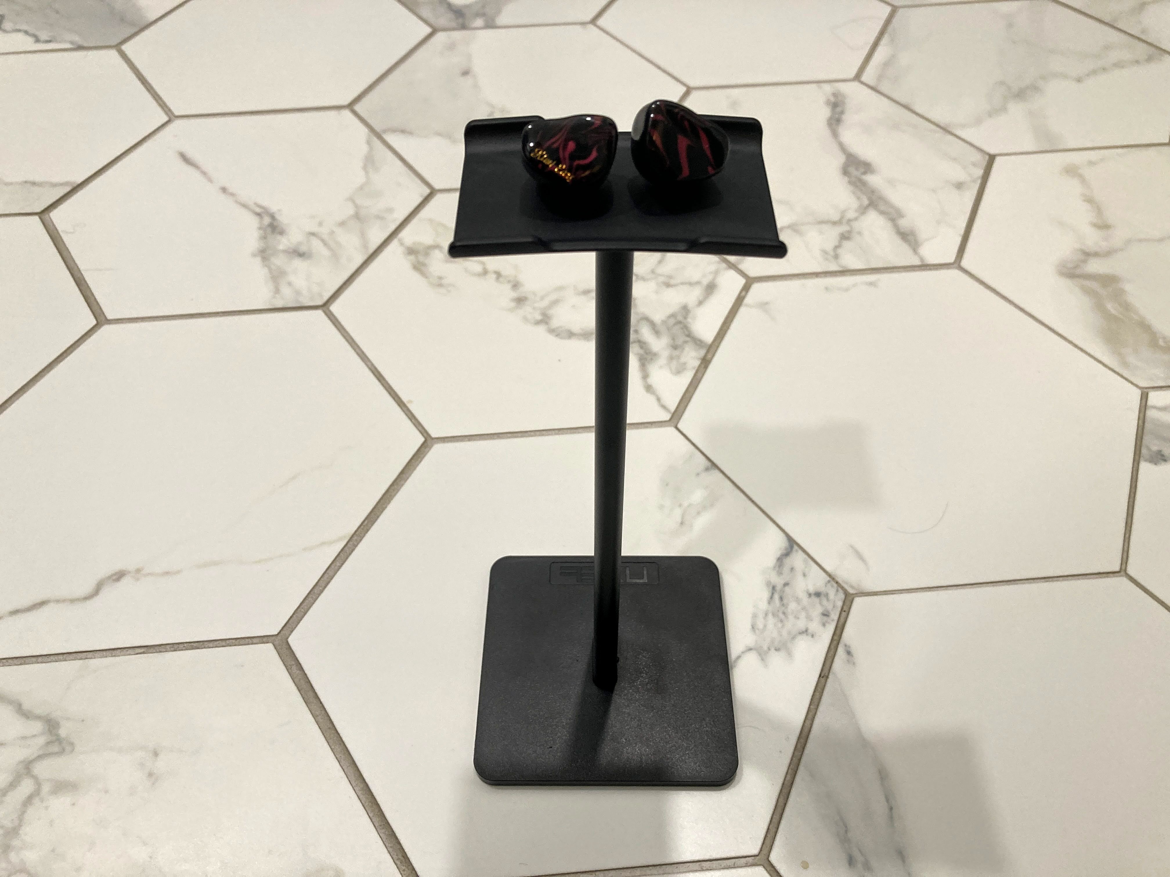 Closed: Wow! 4 Marginally OK IEM Stands w/Printed Photo of Nicolas Cage ...