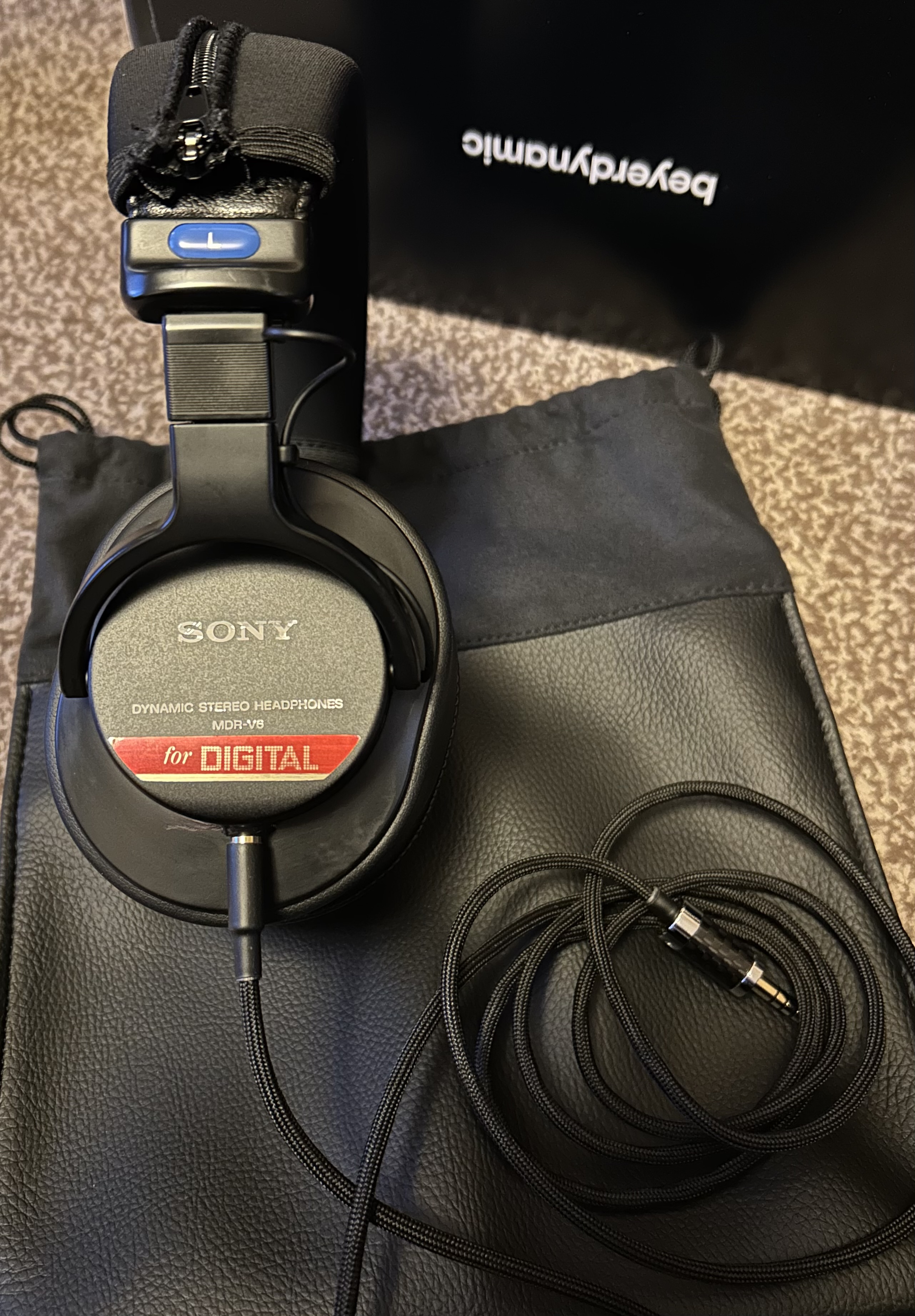 Closed: Sony MDR V6 | Headphone Reviews and Discussion - Head-Fi.org