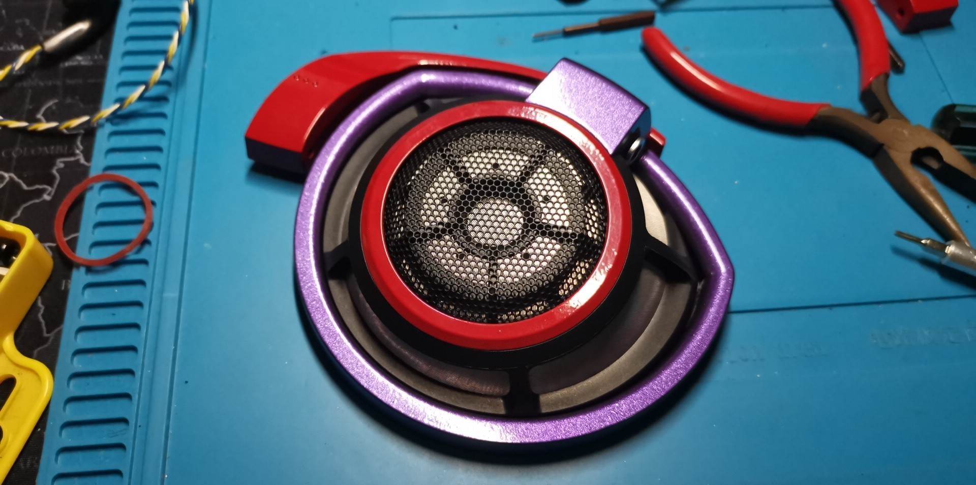 Closed: Sennheiser HD800 (paint - your choice) | Headphone Reviews and ...