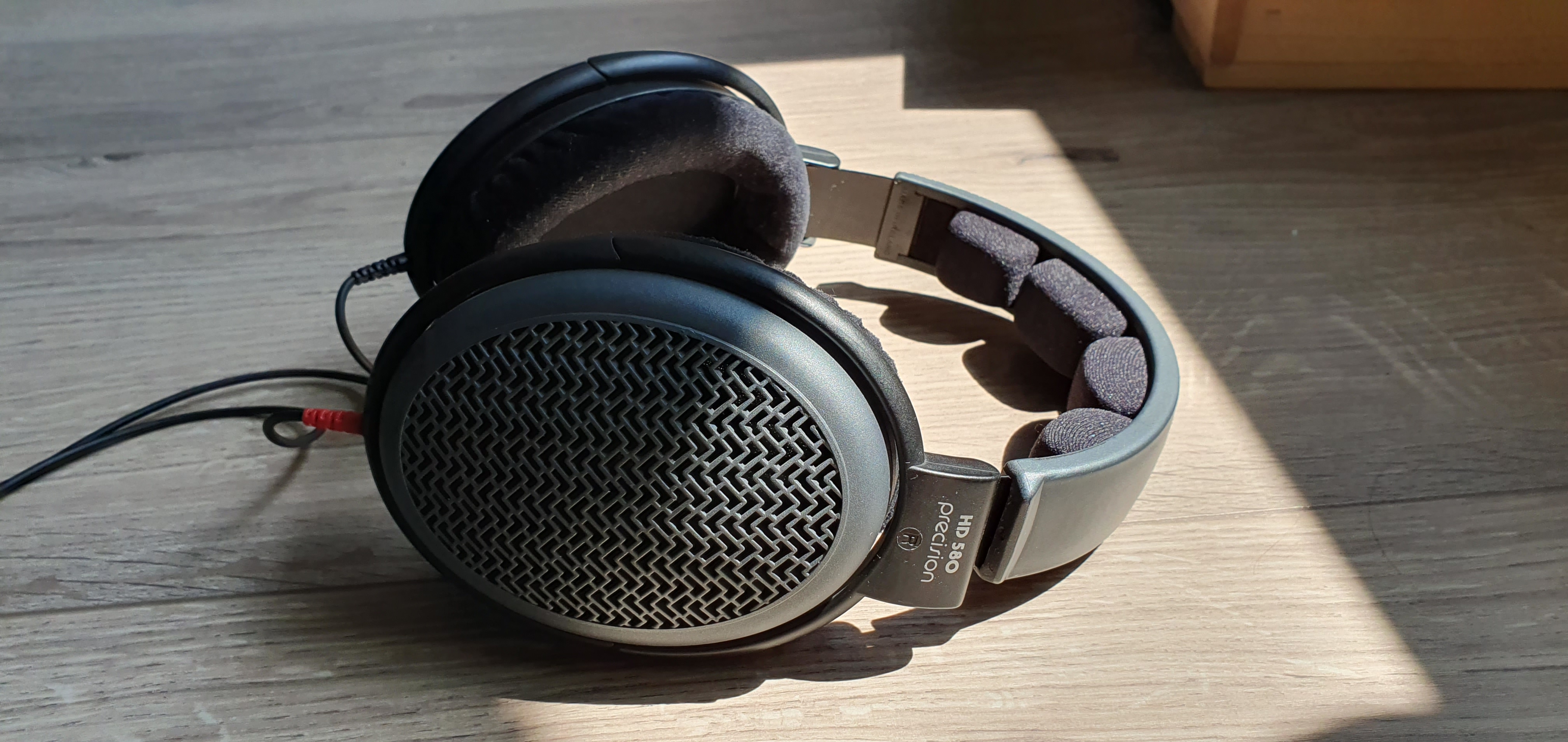Closed: Sennheiser HD 580 Precision early model | Headphone Reviews and ...
