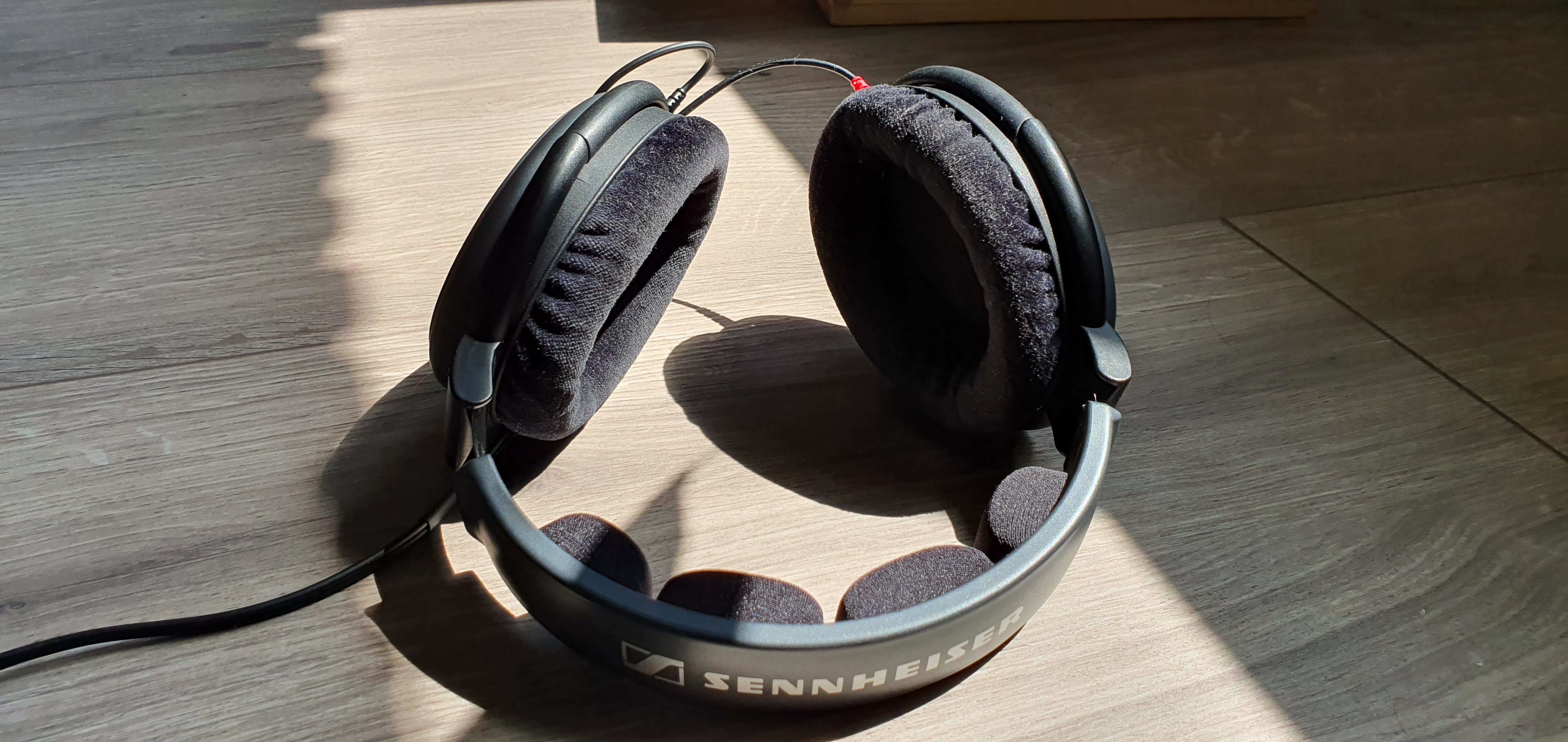 Closed: Sennheiser HD 580 Precision early model | Headphone Reviews and ...