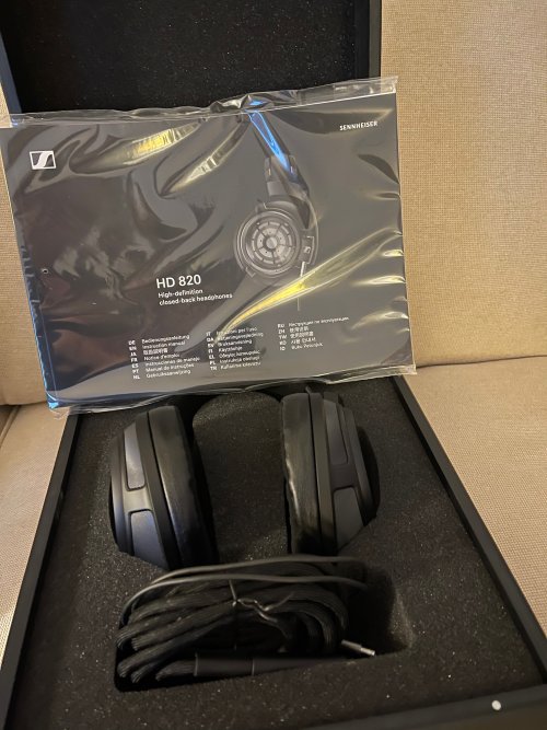 Closed: Sennheiser HD820 Absolute Mint | Headphone Reviews and ...