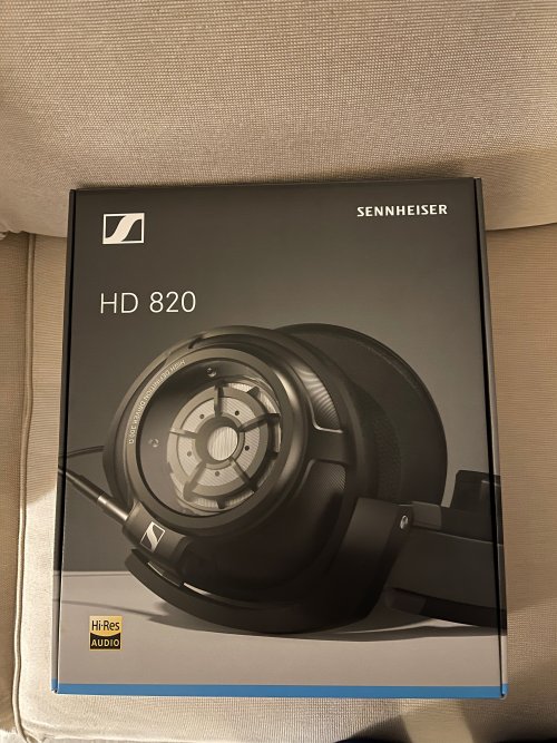 Closed: Sennheiser HD820 Absolute Mint | Headphone Reviews and ...
