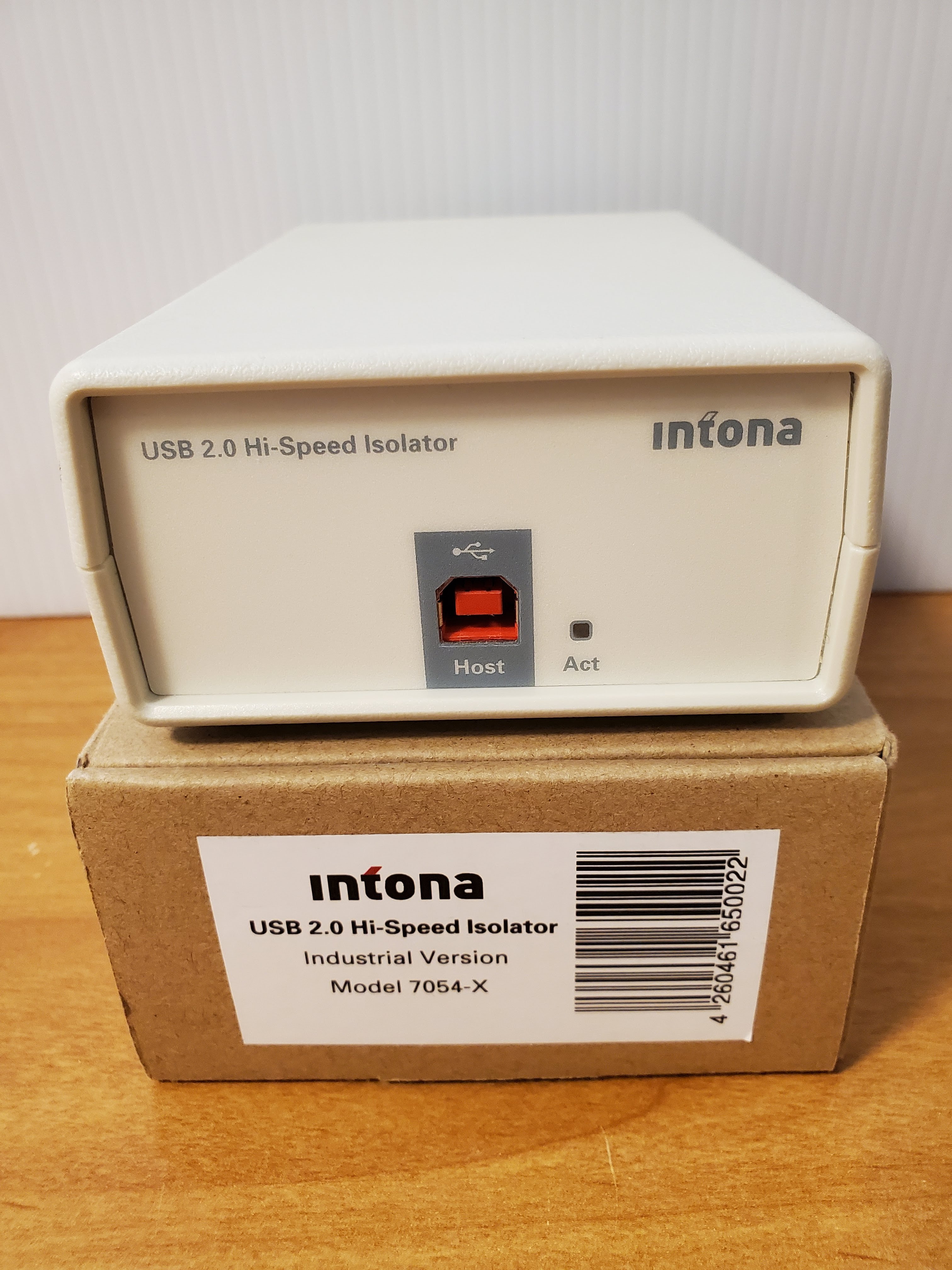 Sold: Intona USB 2.0 Hi-Speed Isolator (Industrial Version) | Headphone ...