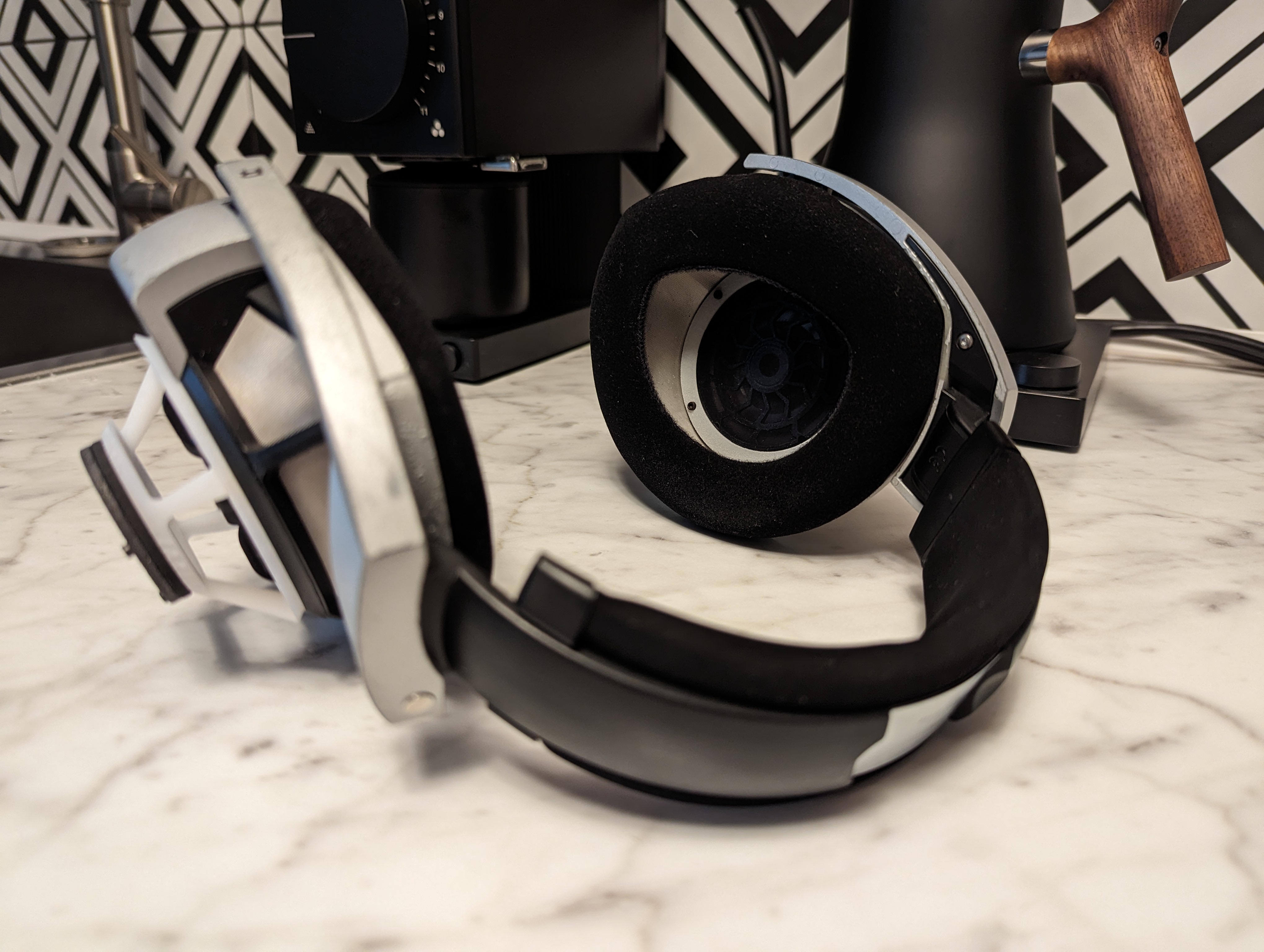 Closed: Jupiter Audio Research (JAR) 800 V2 | Headphone Reviews and ...