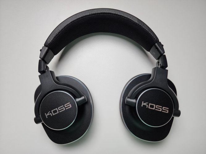 Closed: KOSS Pro 4S New Condition! | Headphone Reviews and Discussion - Head-Fi.org