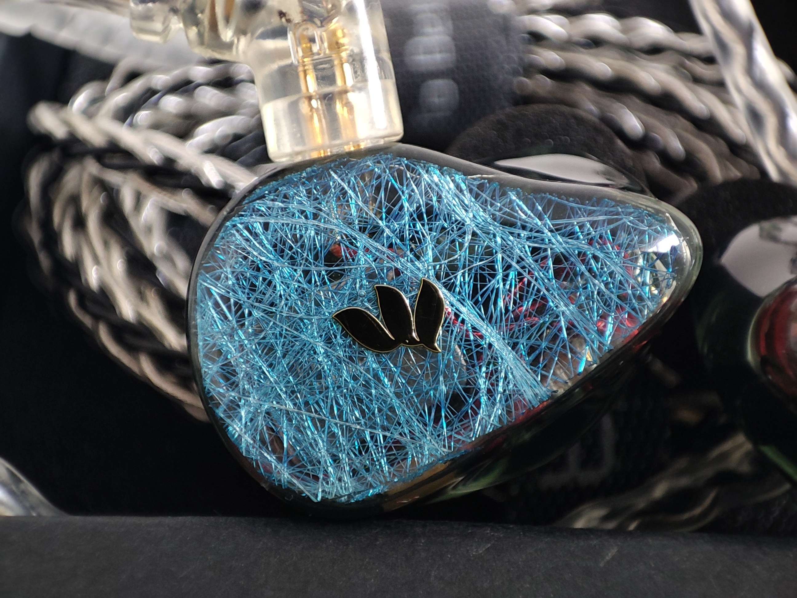 flo bluelover | Headphone Reviews and Discussion - Head-Fi.org