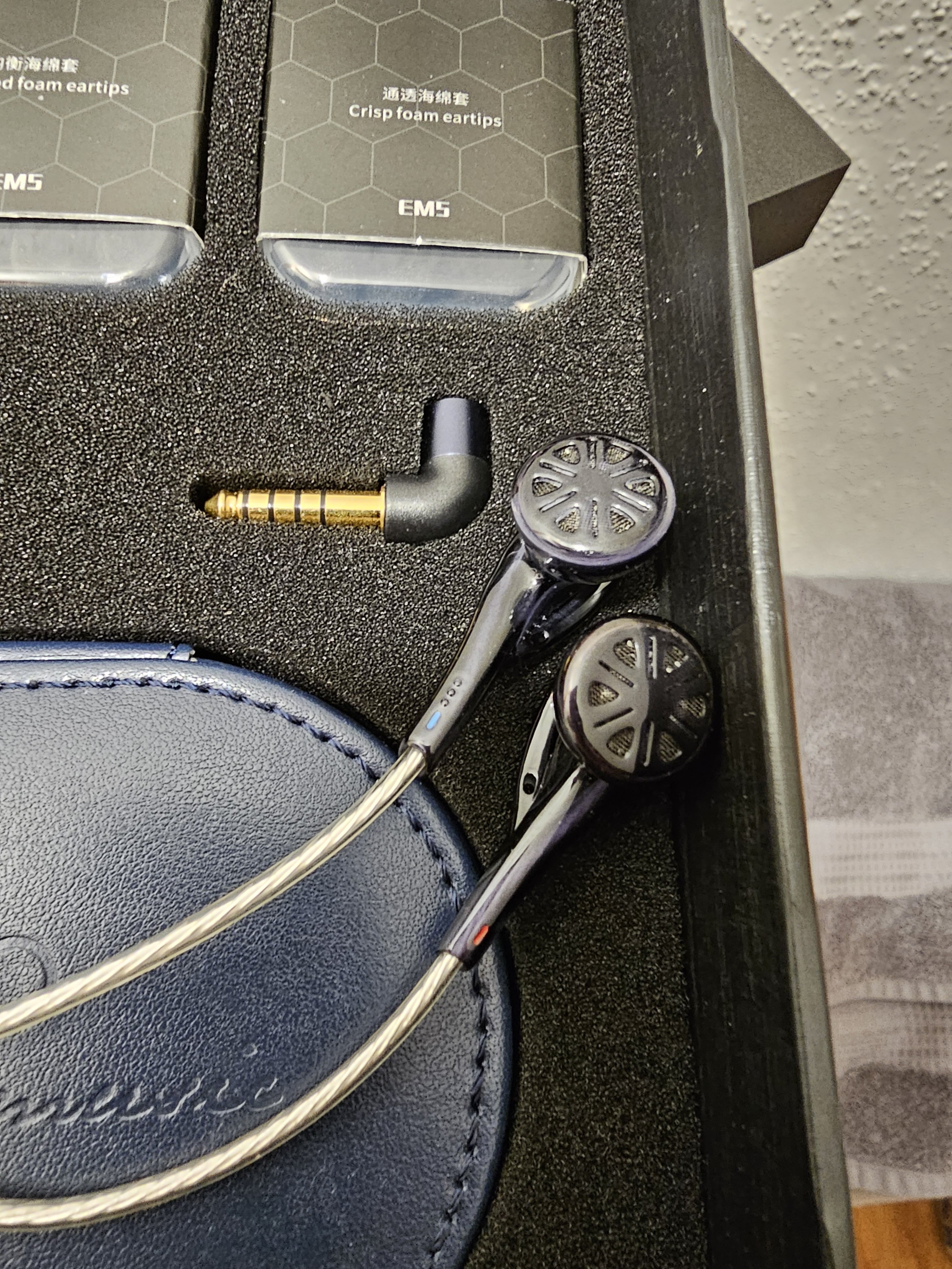 Sold: Fiio EM5 beryllium-coated earbuds | Headphone Reviews and ...