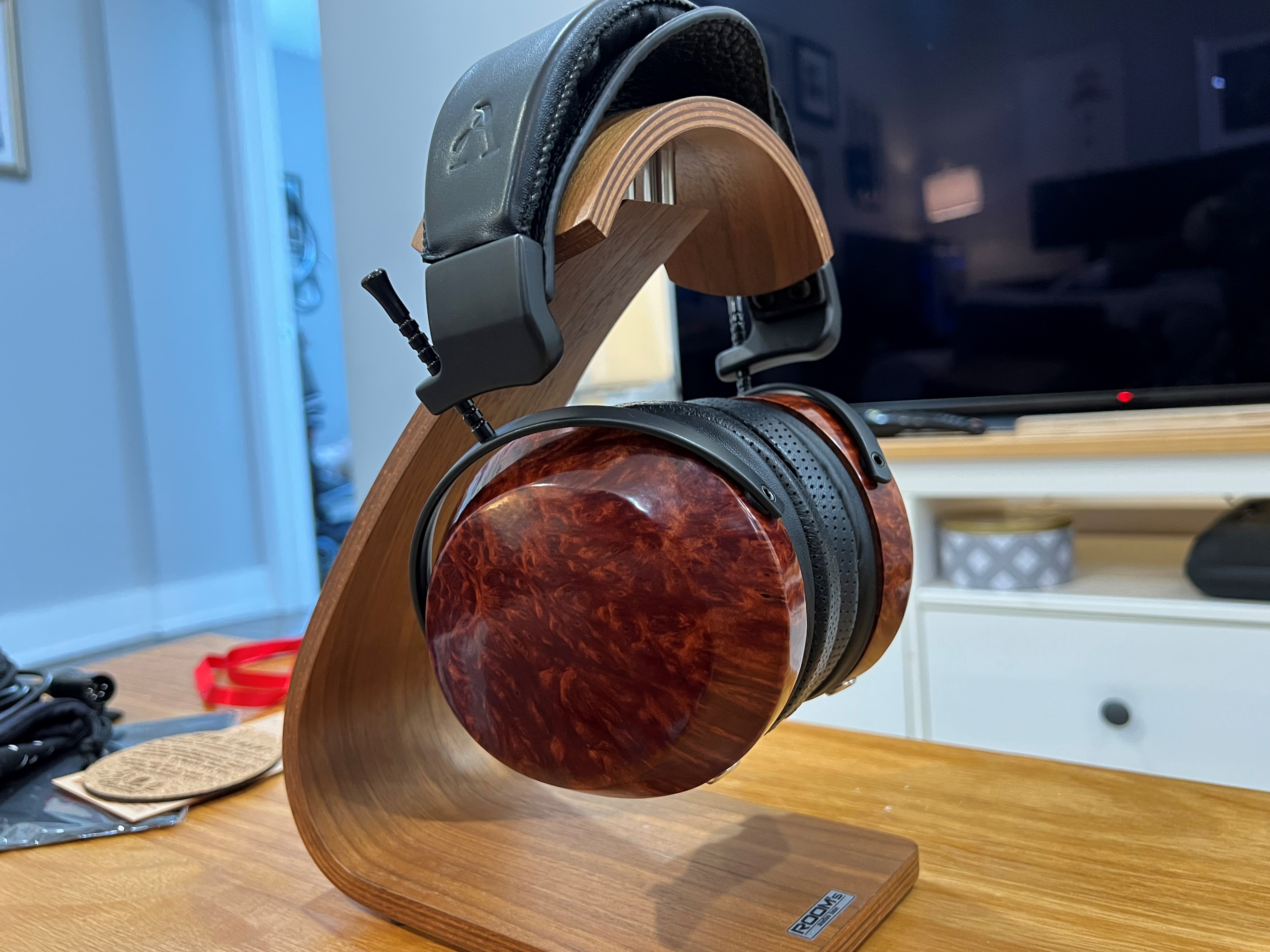 Sold: ZMF Atrium Closed Redwood Burl - w/ Wood Case | Headphone Reviews ...