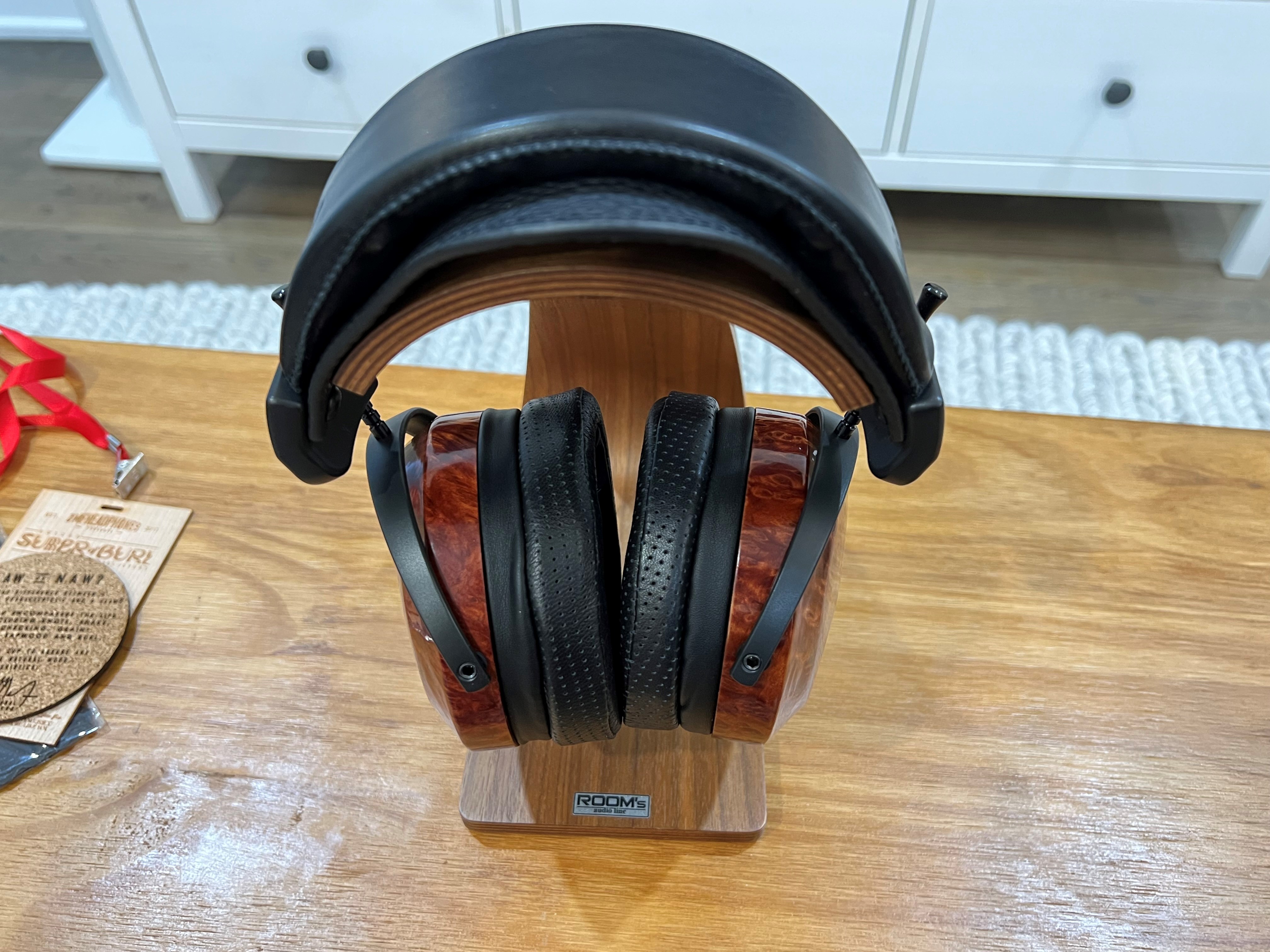 Sold: ZMF Atrium Closed Redwood Burl - w/ Wood Case | Headphone Reviews ...