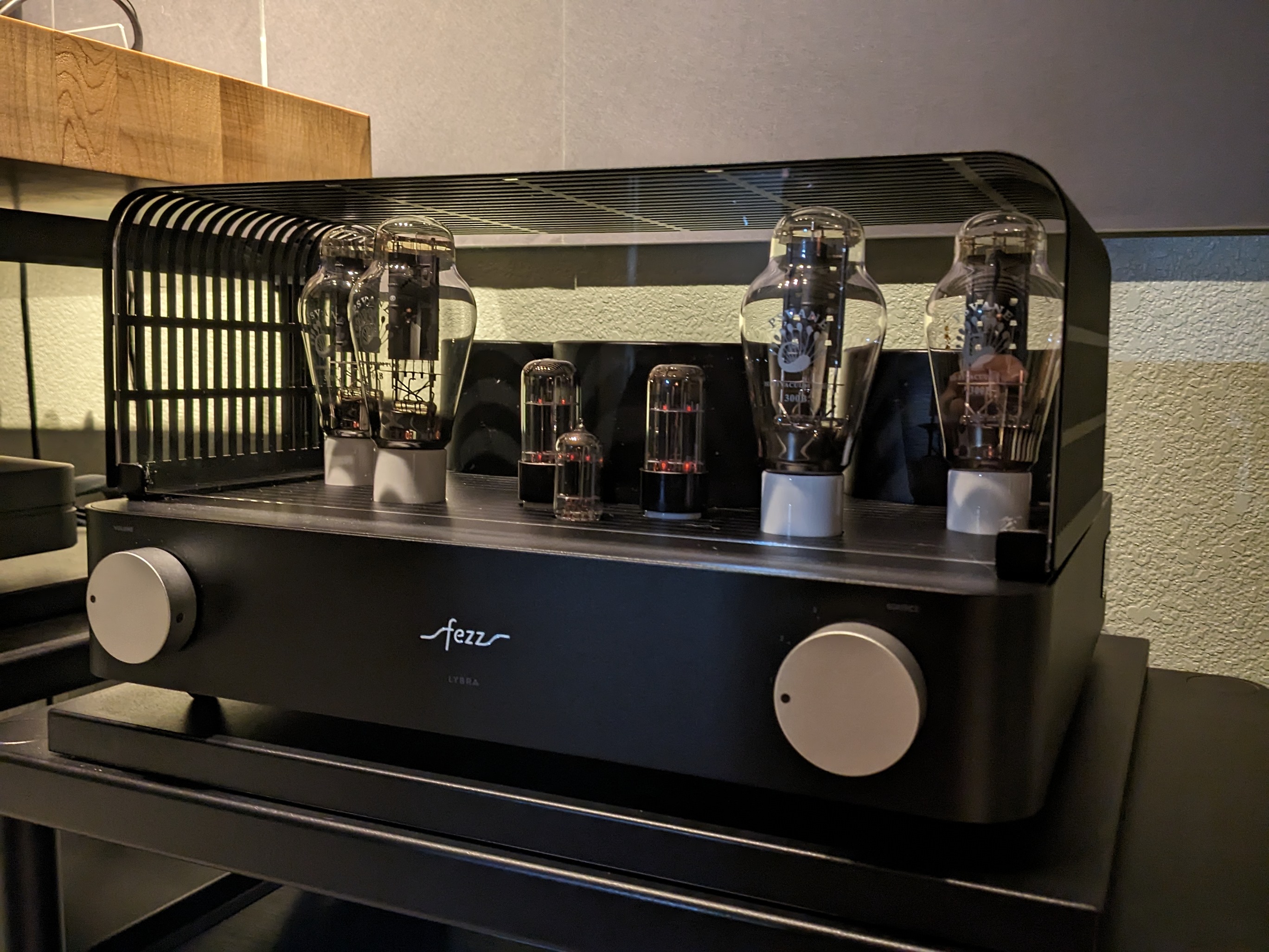 Closed: LAST CHANCE…Fezz Audio Evolution Lybra 300B Tube Integrated Amp ...