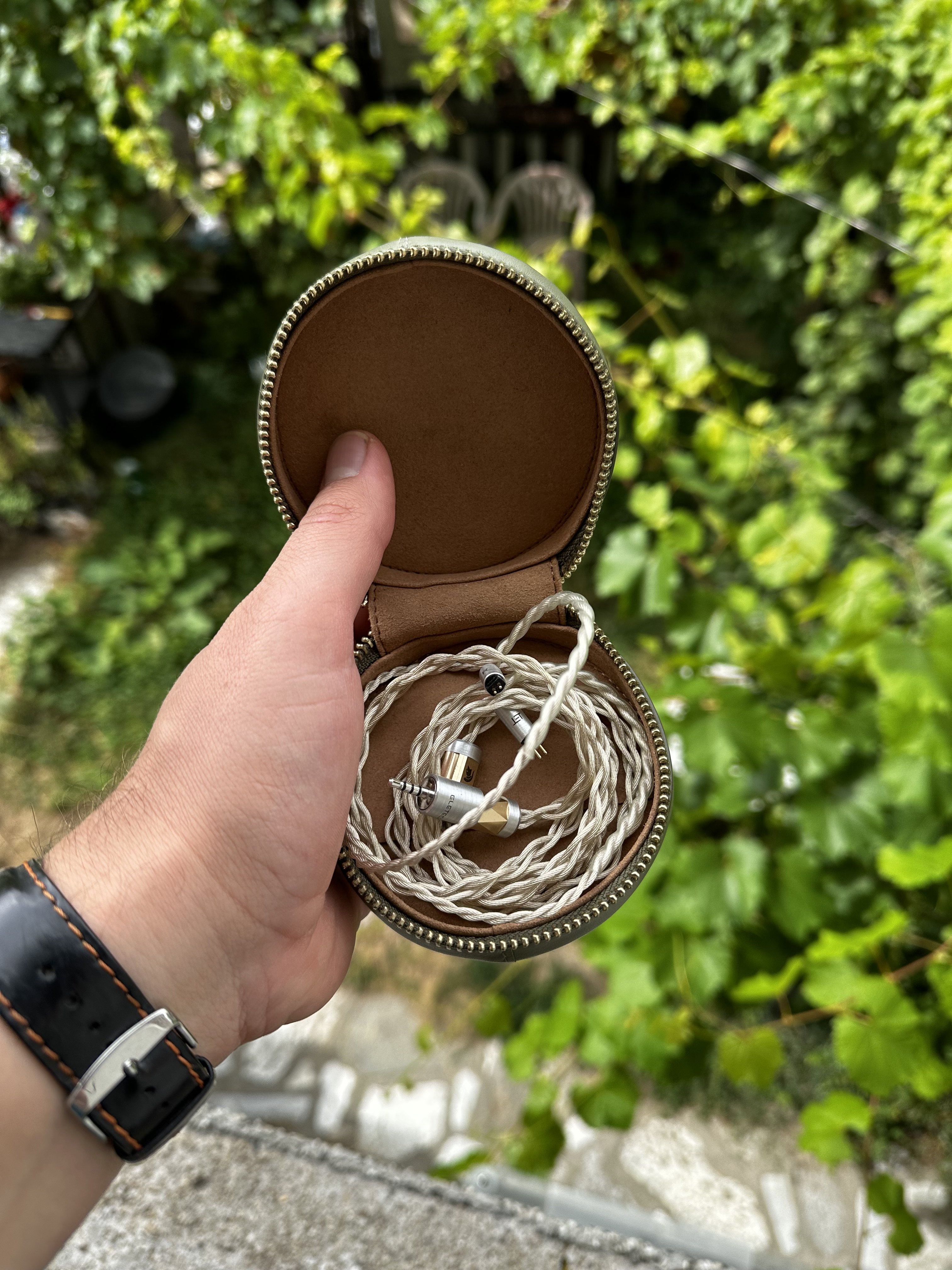 Sold: Eletech Iliad 2pin 2.5mm | Headphone Reviews and Discussion ...