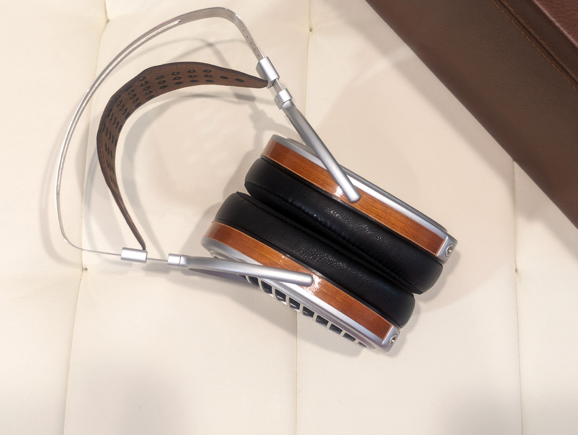 Sold: Hifiman HE1000 v2 Non Stealth / 3.5mm | Headphone Reviews and ...