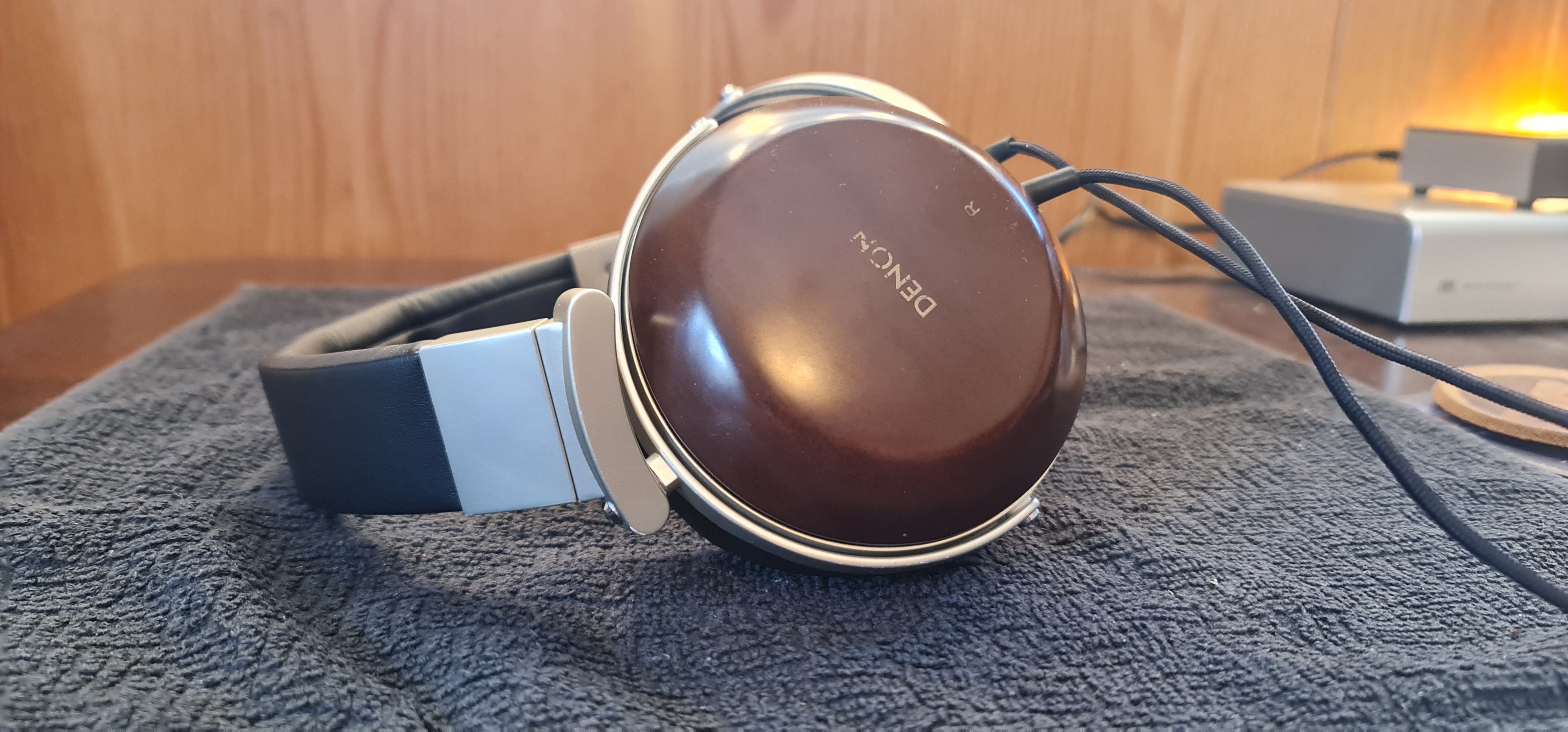 Sold: Denon D5000 Closed back wood headphone | Headphone Reviews and ...