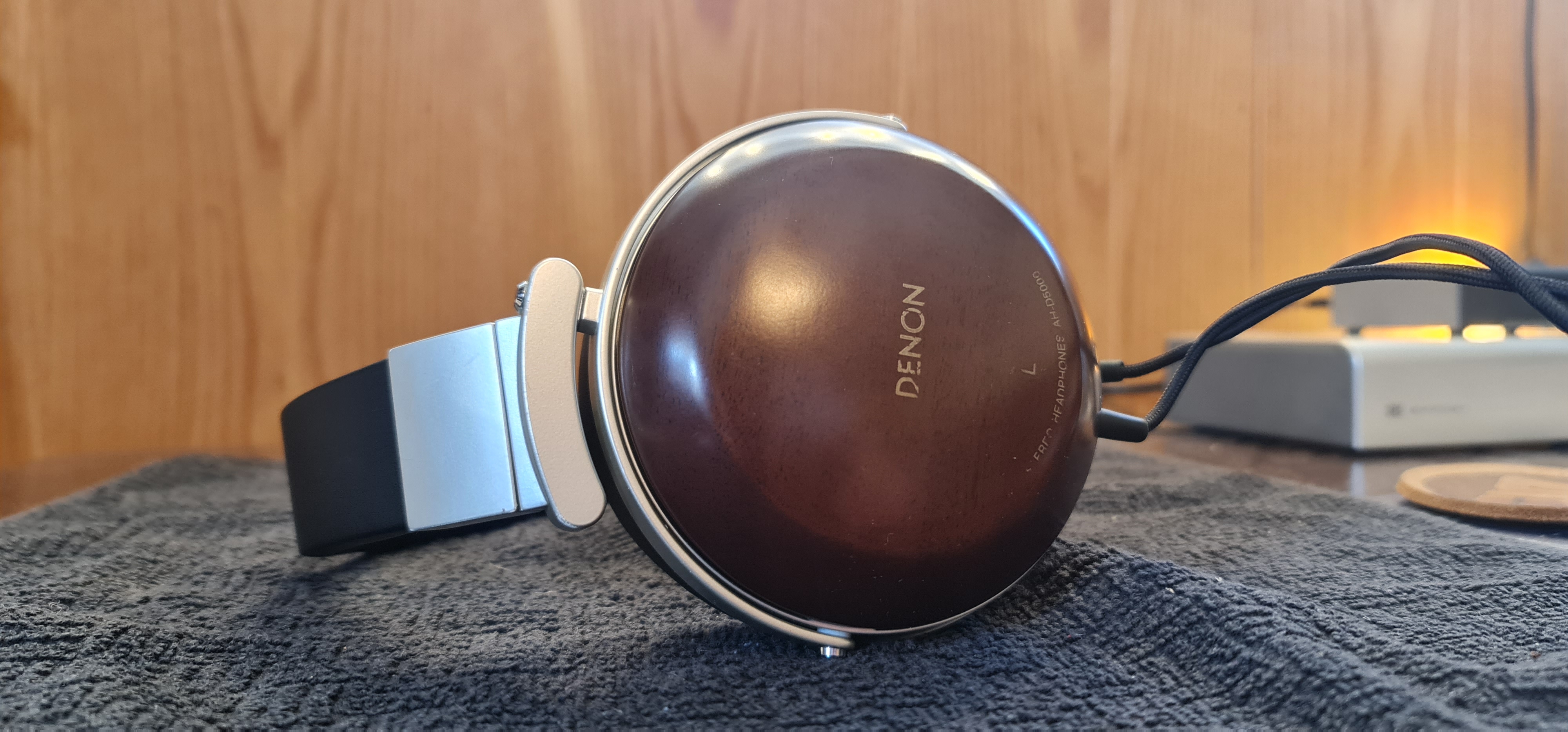 Sold: Denon D5000 Closed back wood headphone | Headphone Reviews and ...