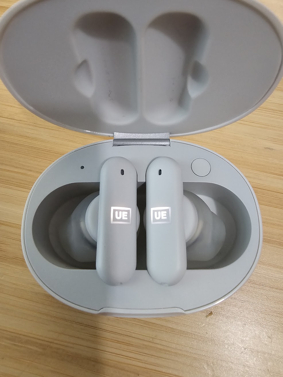 Closed: UltimateEars Fits / UEFits IEM custom moldable (UK seller ...