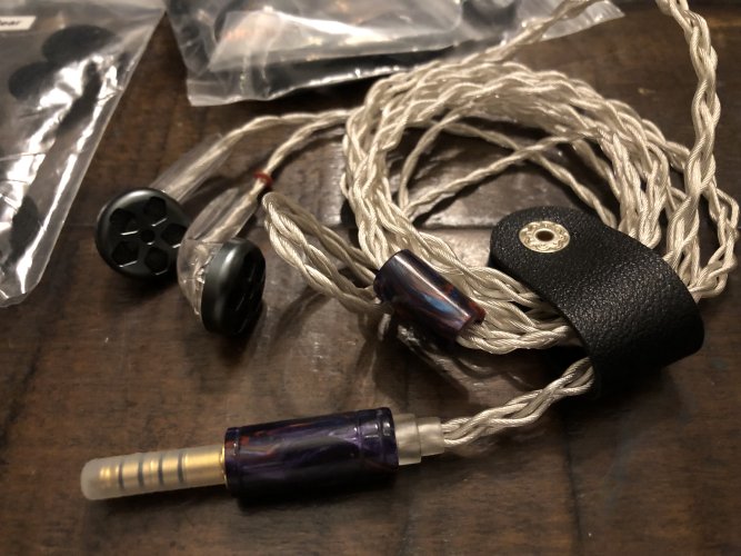 sold-tgxear-sunniva-earbuds-headphone-reviews-and-discussion-head
