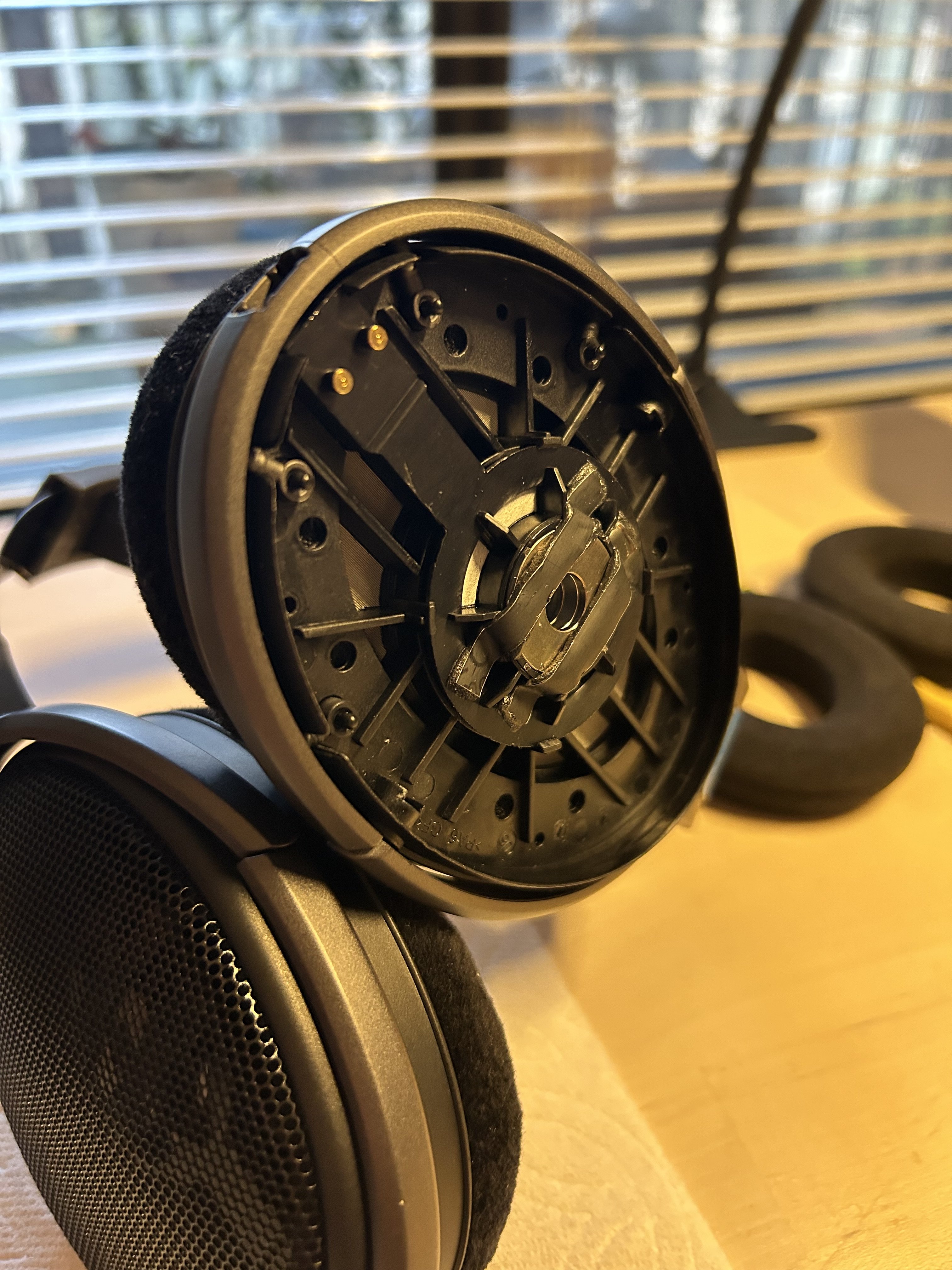 Sold: Sennheiser HD600 | Headphone Reviews and Discussion - Head-Fi.org