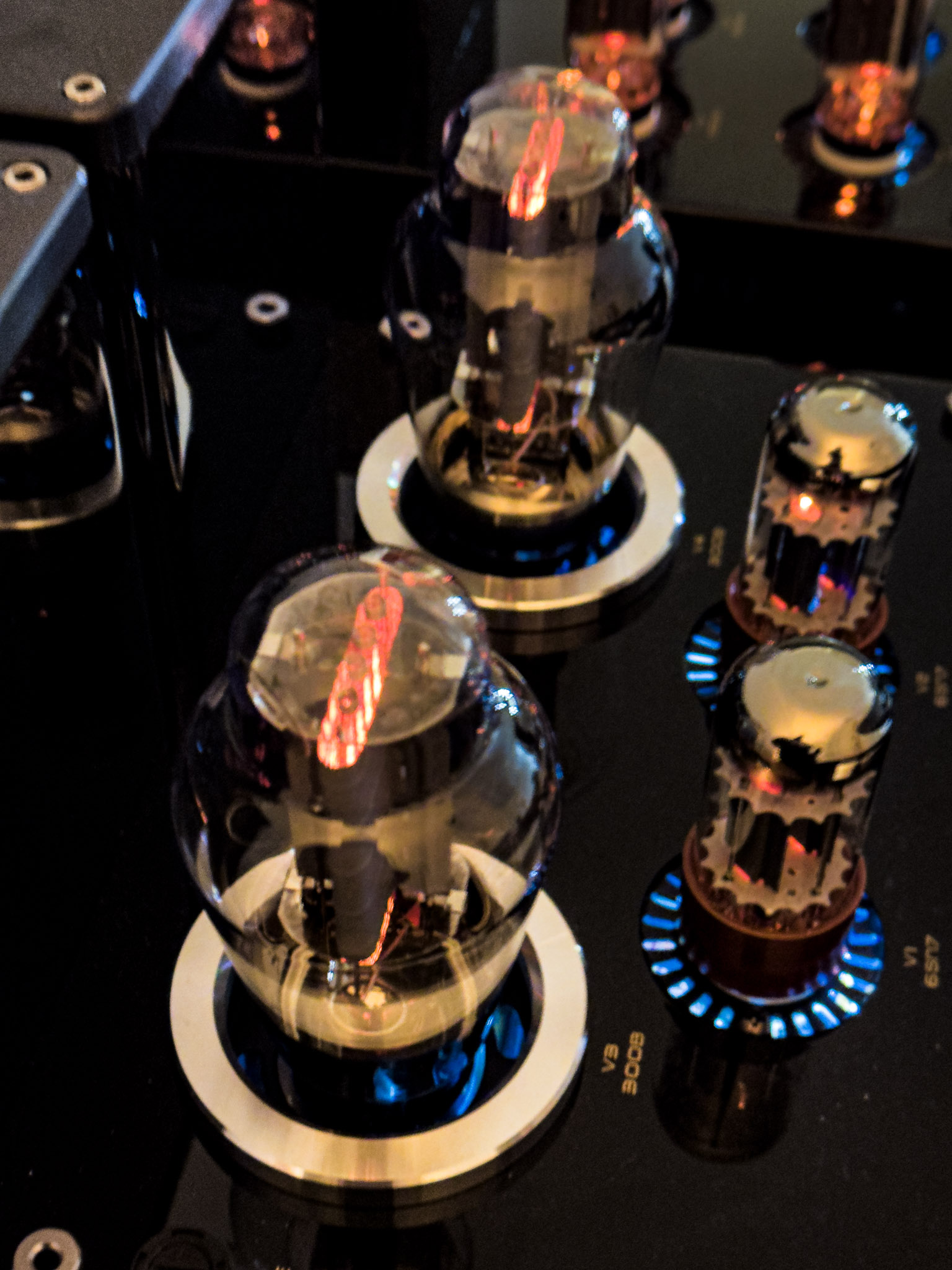 Show us your Head-Fi station at it's current state. No old pictures ...