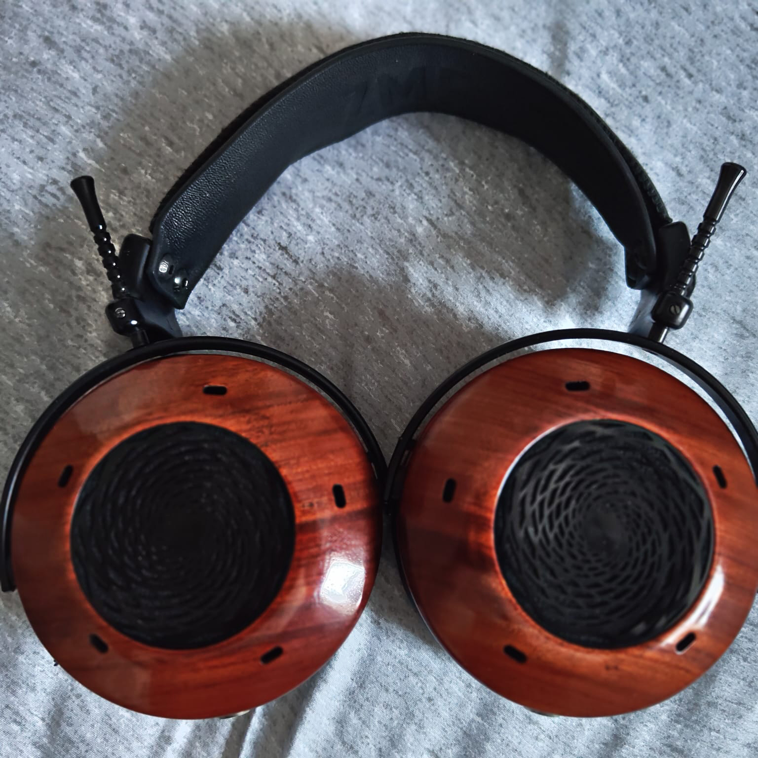 Sold: ZMF Verite open - Desert Ironwood - LIMITED EDITION | Headphone ...