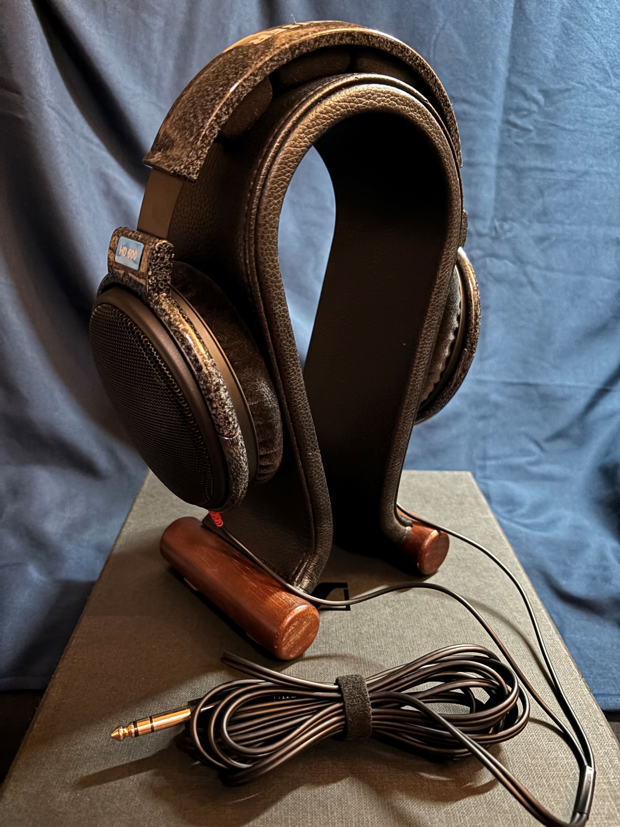 Closed: Sennheiser HD600 Marble Made In Ireland, with custom balanced ...