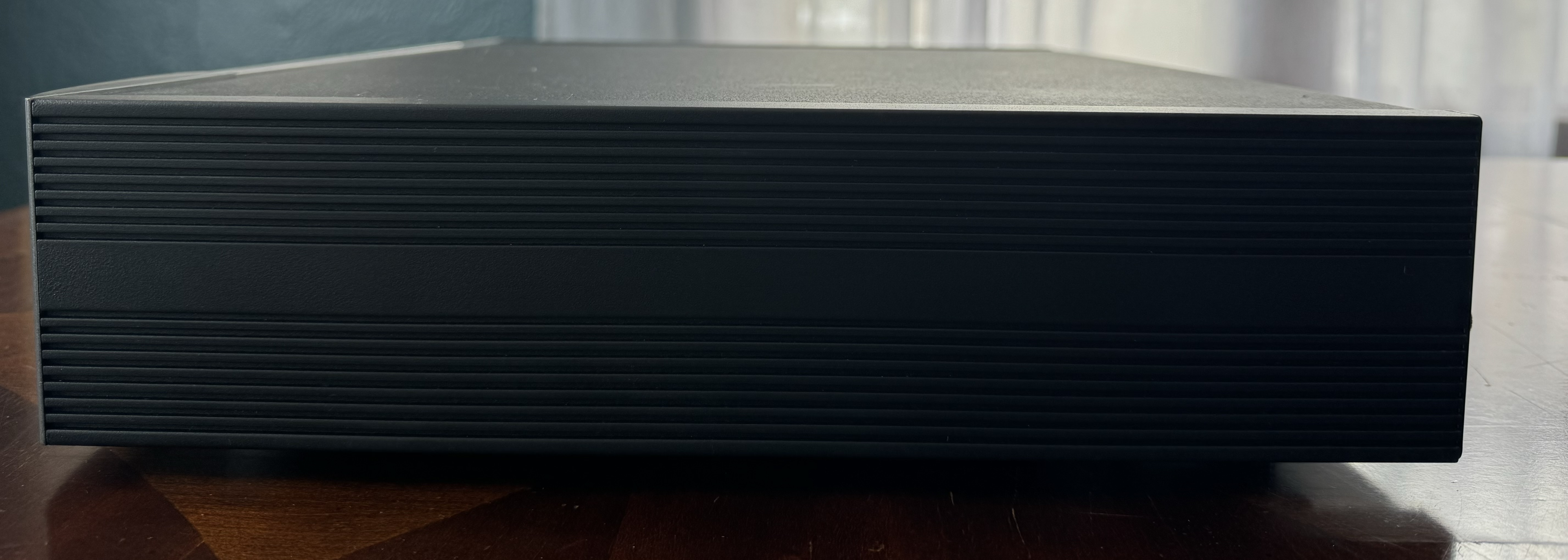 Closed: SimAudio Moon 430HA headphone amplifier / preamp | Headphone ...