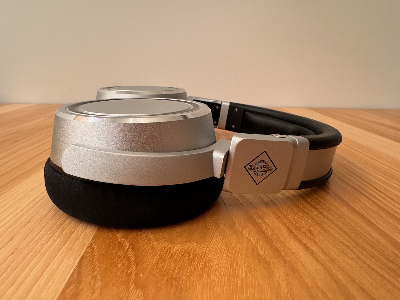 Closed: Neumann NDH-20 (silver) | Headphone Reviews and Discussion ...