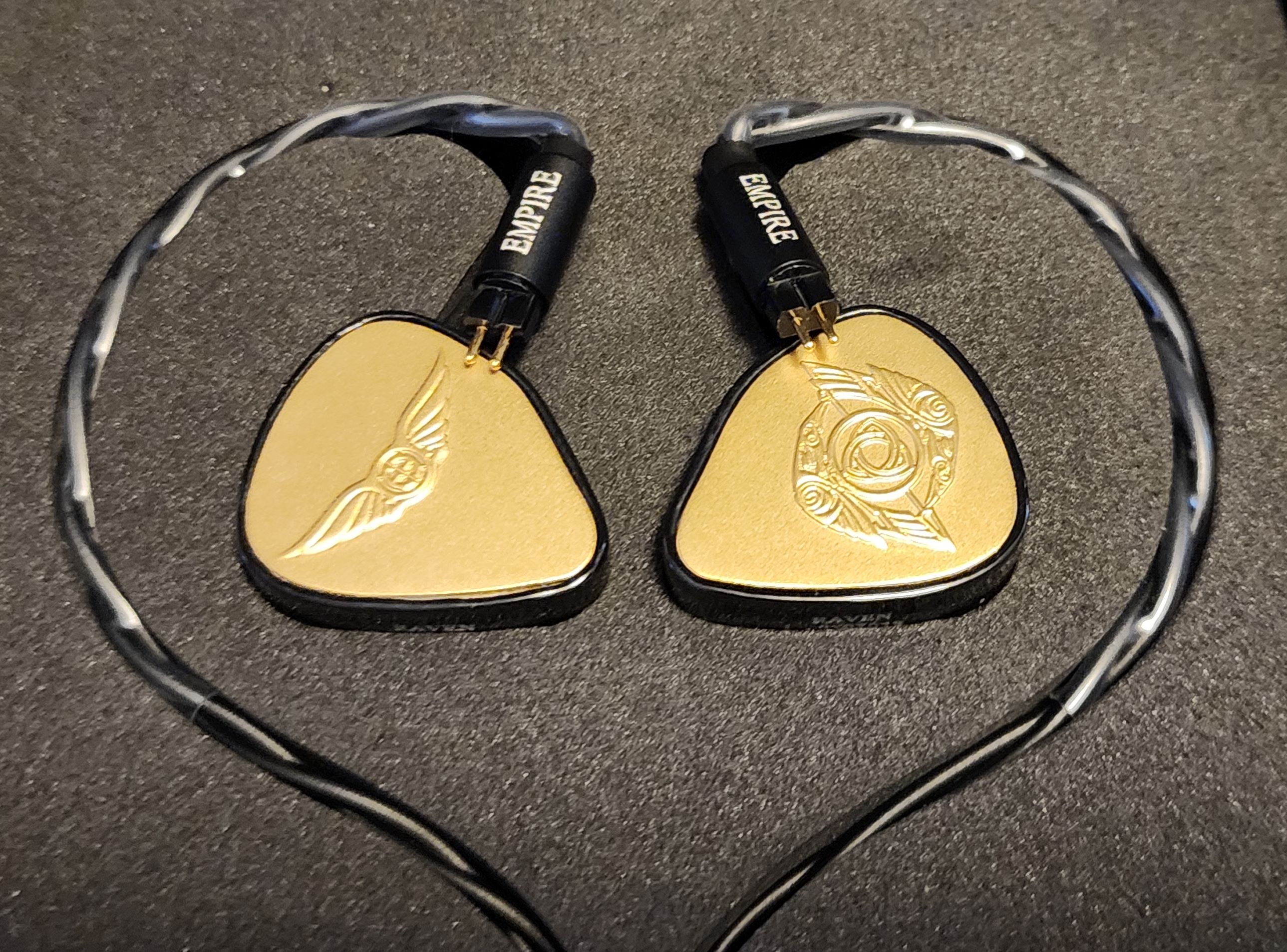 Closed: EE Raven Launch Edition Satin version | Headphone Reviews and ...