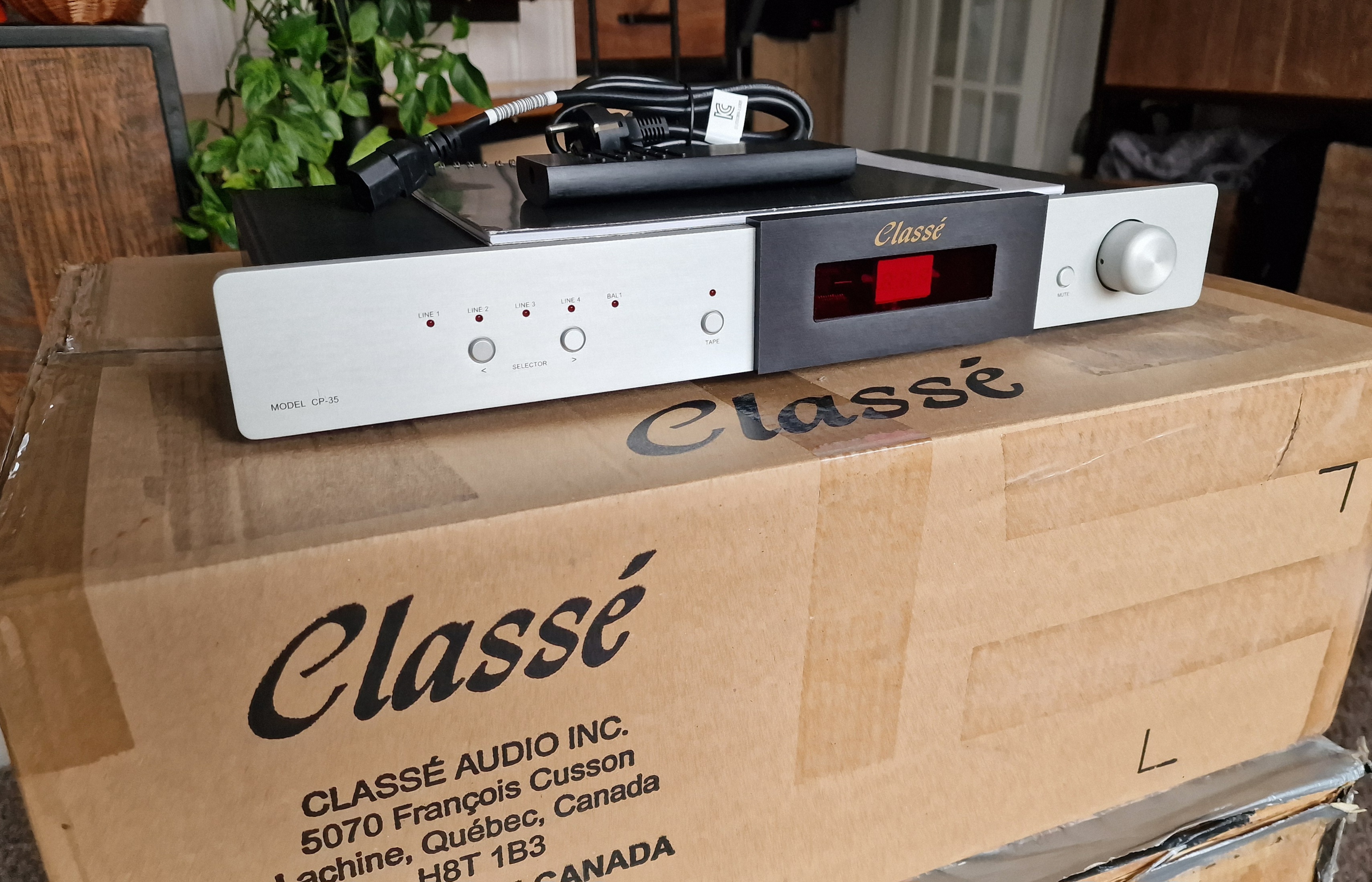 Classe CP-35 (mk2) bicolor w. Phono board | Headphone Reviews and Discussion - Head-Fi.org