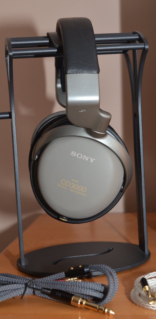 Sold: Sony MDR-CD3000 aka baby MDR-R10 | Headphone Reviews and ...