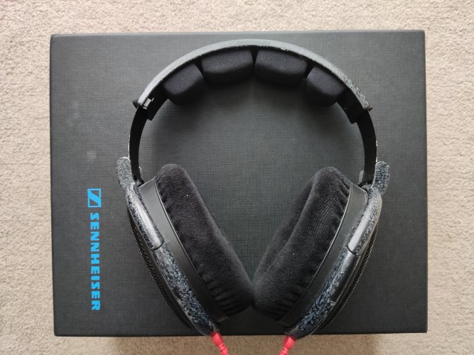 Closed: Sennheiser HD600 (Marble) | Headphone Reviews and Discussion ...