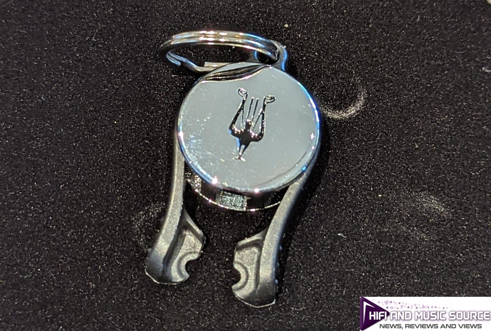 Closed: Meze MMCX removal tool | Headphone Reviews and Discussion ...