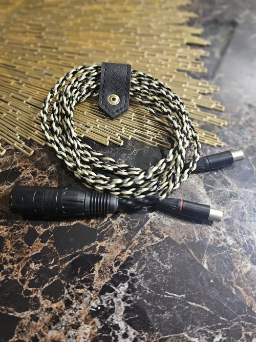 Sold: 8.2ft Audeze LCD Premium XLR balanced cable (white and black ...