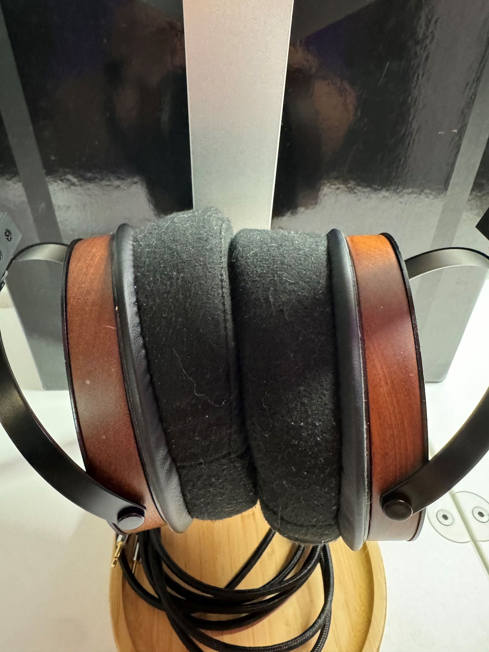 Closed: Monolith M1060 *Free Headphone Stand* | Headphone Reviews and ...