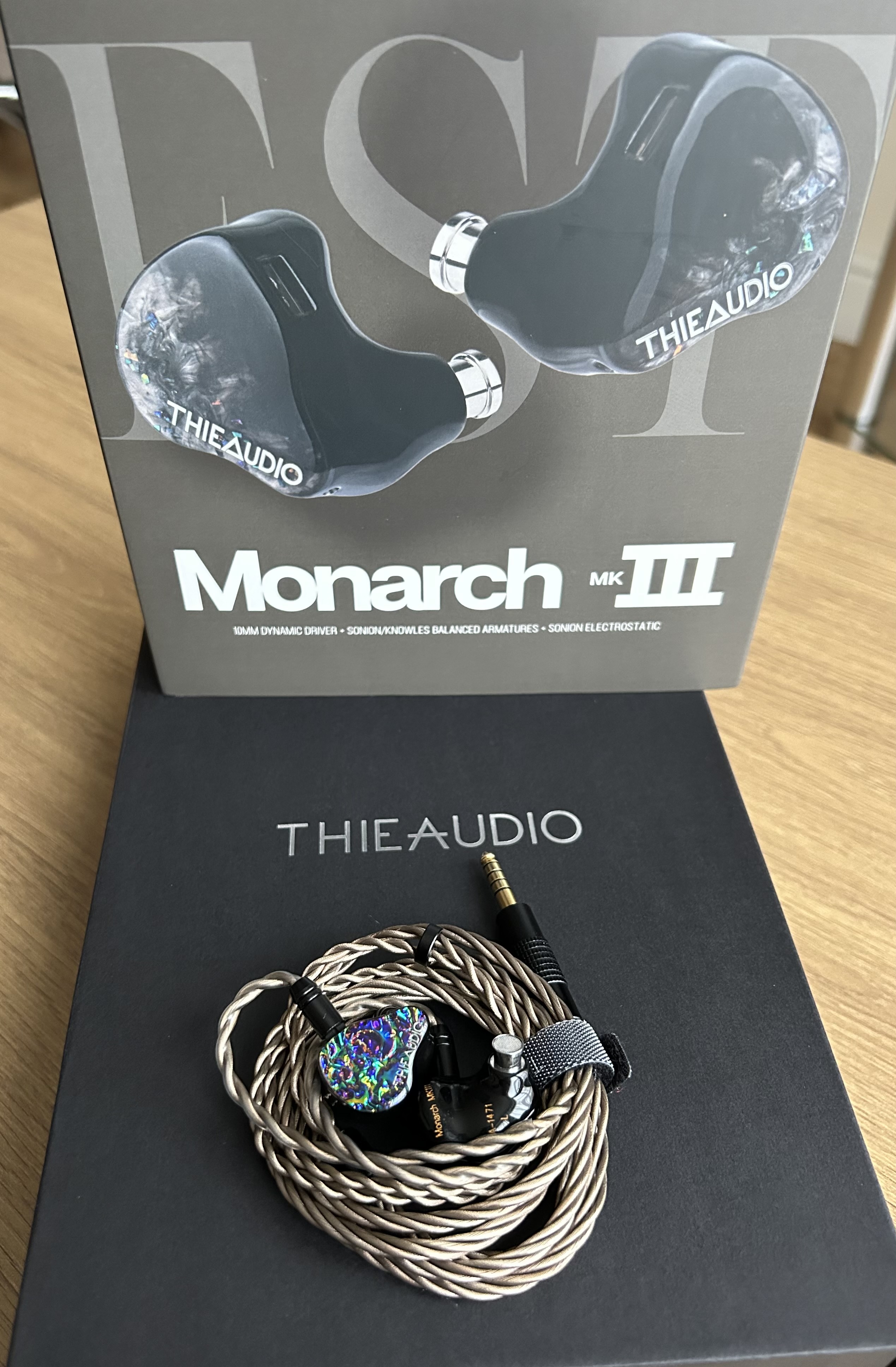 Closed: Thieaudio Monarch MK3 (Disco Faceplate) | Headphone Reviews and ...
