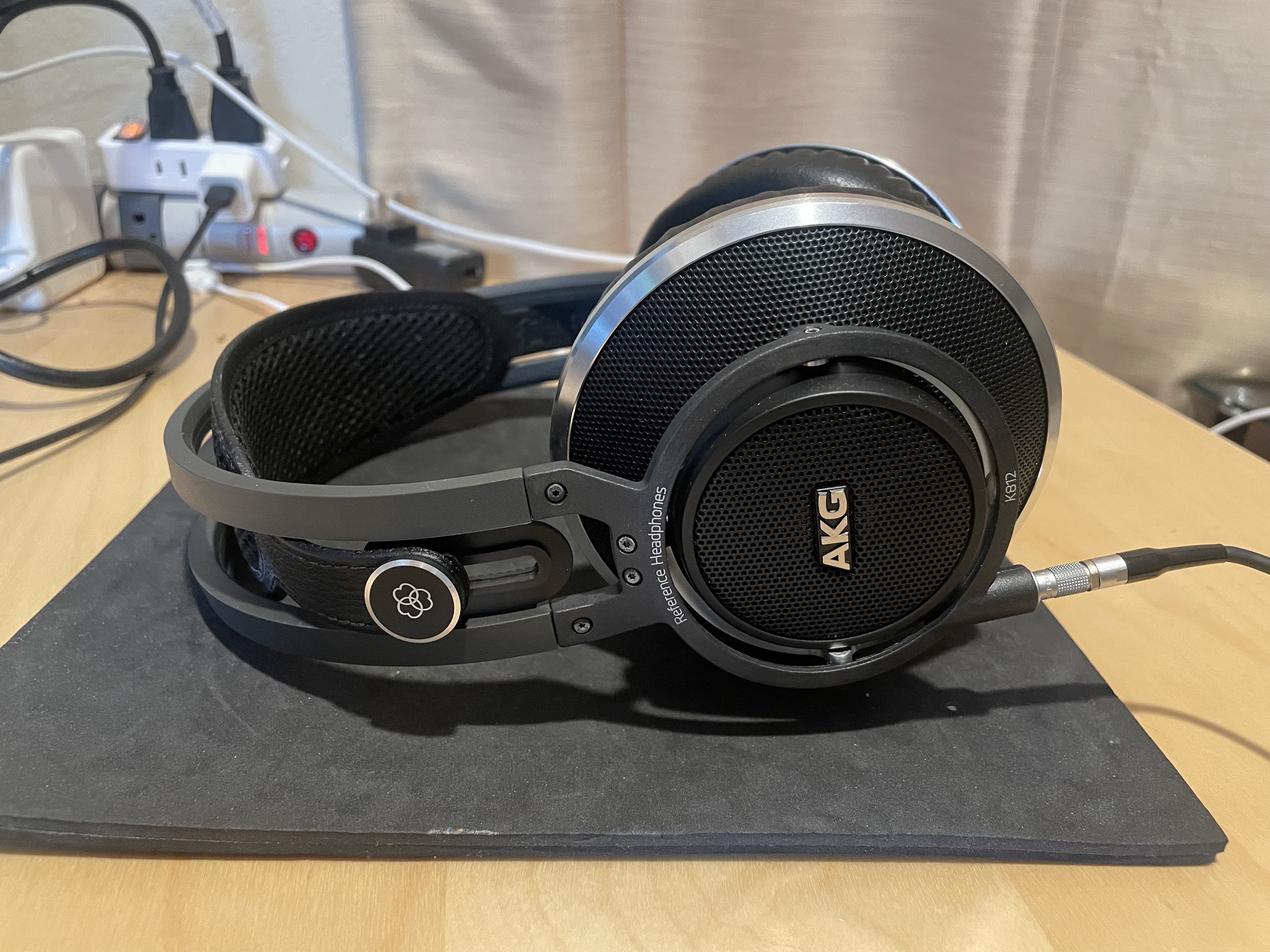 Sold: AKG K812 | Headphone Reviews and Discussion - Head-Fi.org