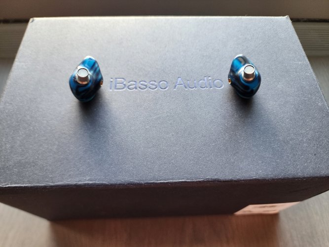 Closed: iBasso IT07 7 Driver Flagship IEMs | Headphone Reviews and ...