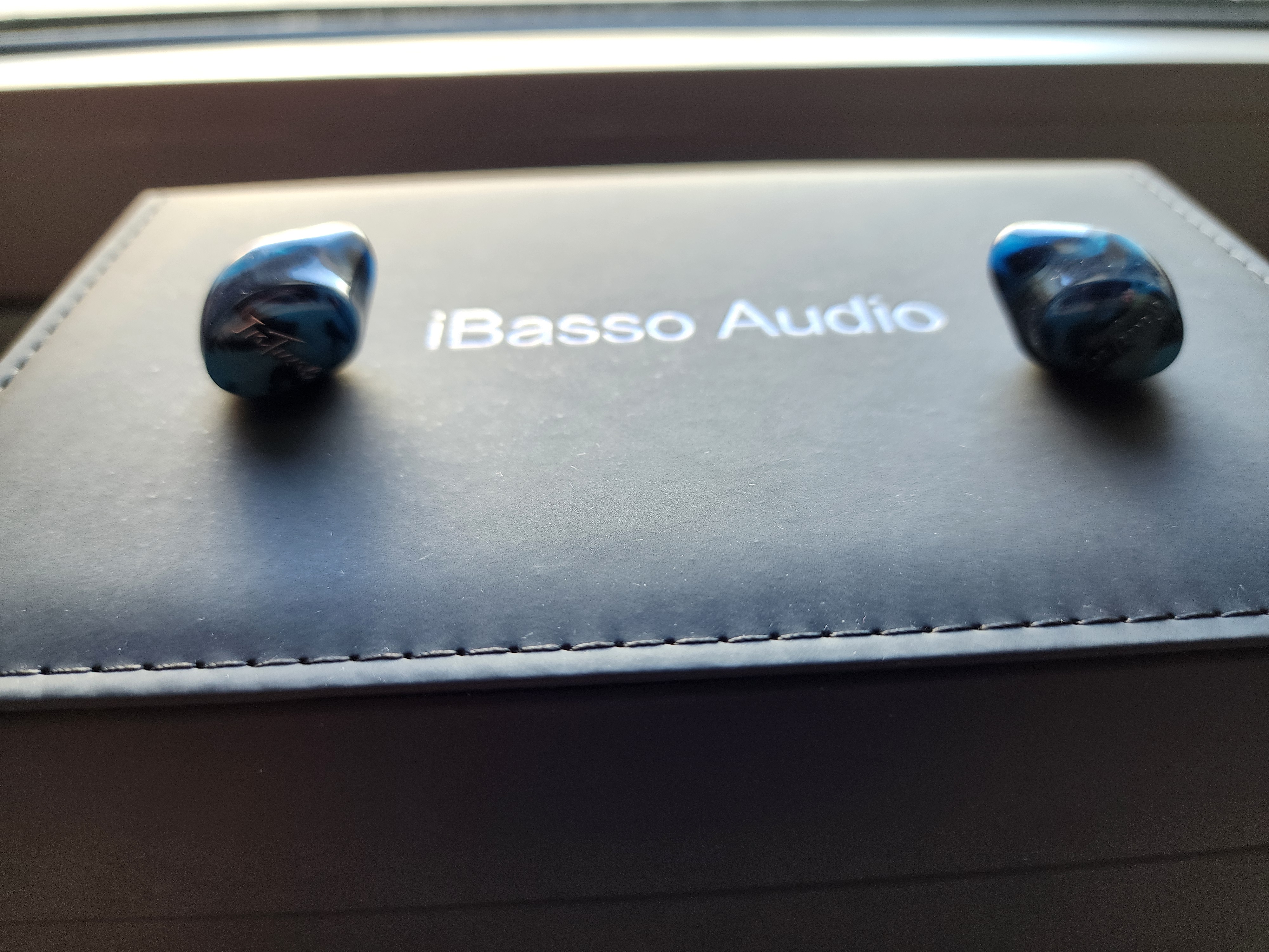Closed: iBasso IT07 7 Driver Flagship IEMs | Headphone Reviews and ...