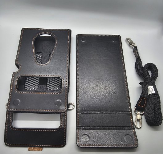 Closed: Valentinum Chord Hugo 2 + 2go leather case | Headphone Reviews ...