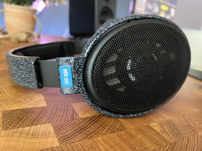 Sold: Sennheiser HD600 (Marble version) | Headphone Reviews and ...
