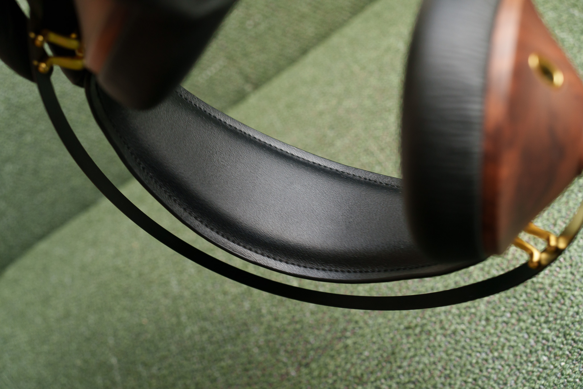 Sold: Meze Audio 99 Classics Walnut Gold FHeadphones | Headphone ...