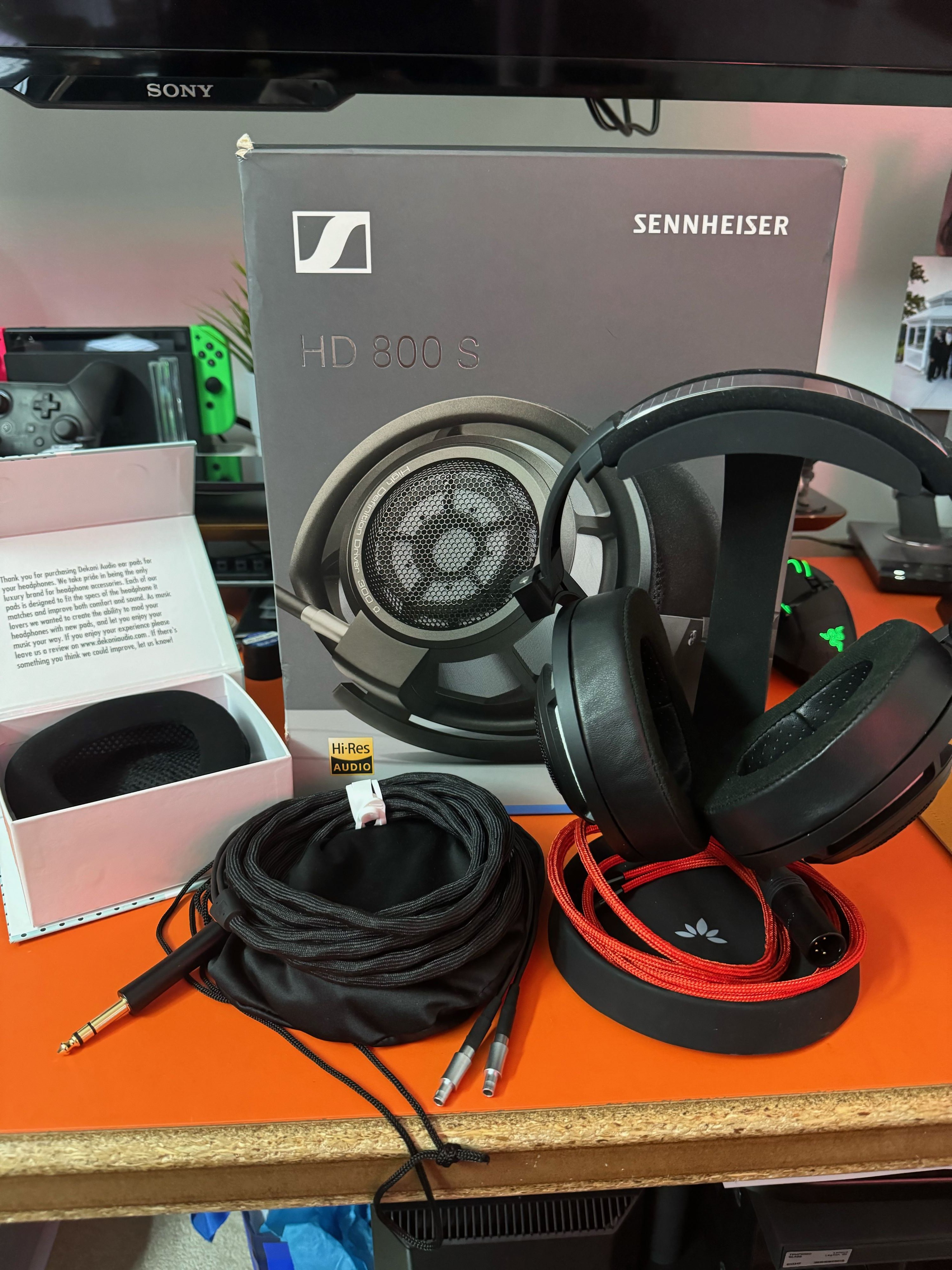 Closed: Sennheiser HD800S *Free Headphone Stand* | Headphone Reviews and Discussion - Head-Fi.org