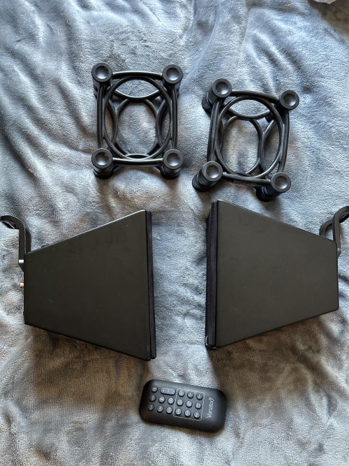 Sold: Vanatoo T0 Speakers with IsoAcoustics stands. | Headphone Reviews ...